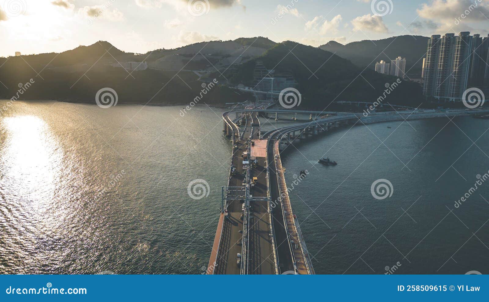 5 Oct 2022 Cross Harbor Bridge Under Construction, Tseung Kwan O ...