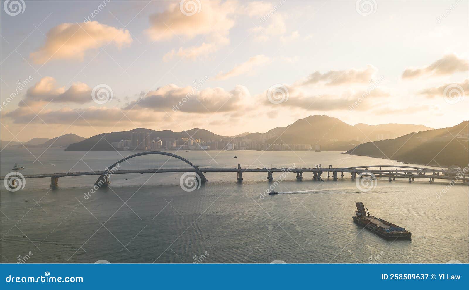 5 Oct 2022 Cross Harbor Bridge Under Construction, Tseung Kwan O ...