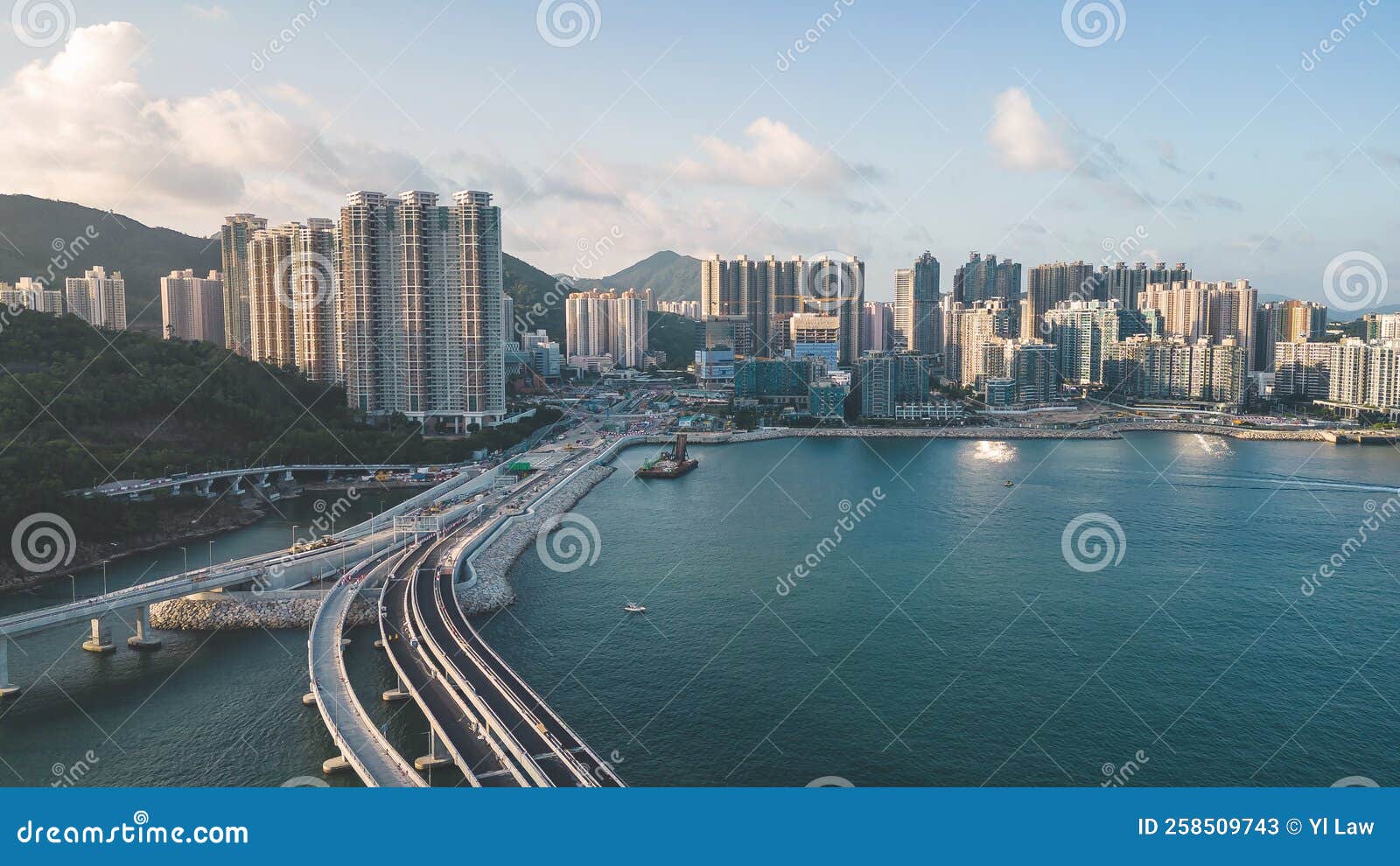 5 Oct 2022 Cross Harbor Bridge Under Construction, Tseung Kwan O ...