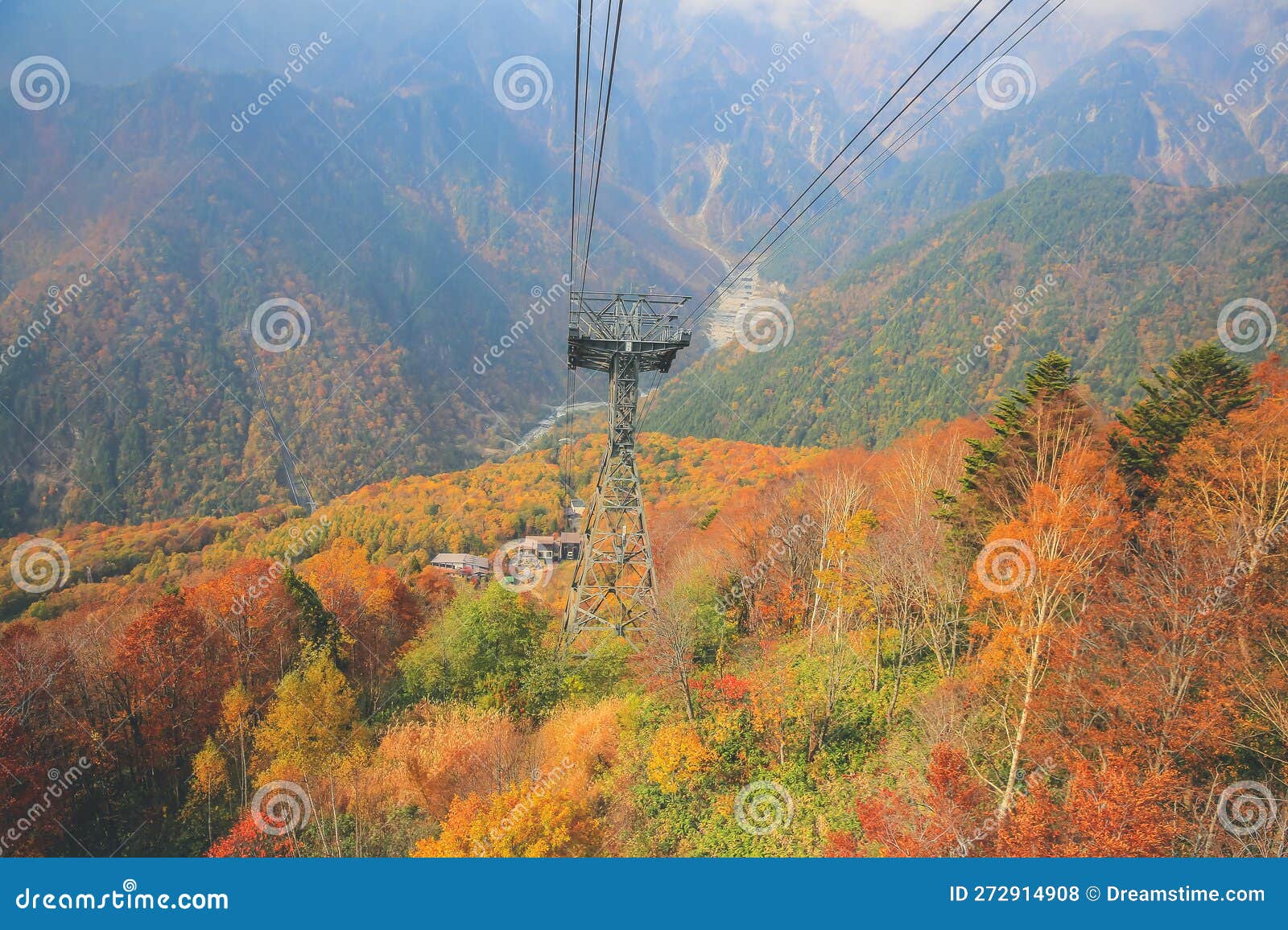 31 Oct 2013 Double Decker Ropeway, the Ropeway in Shinhotaka Mountain ...