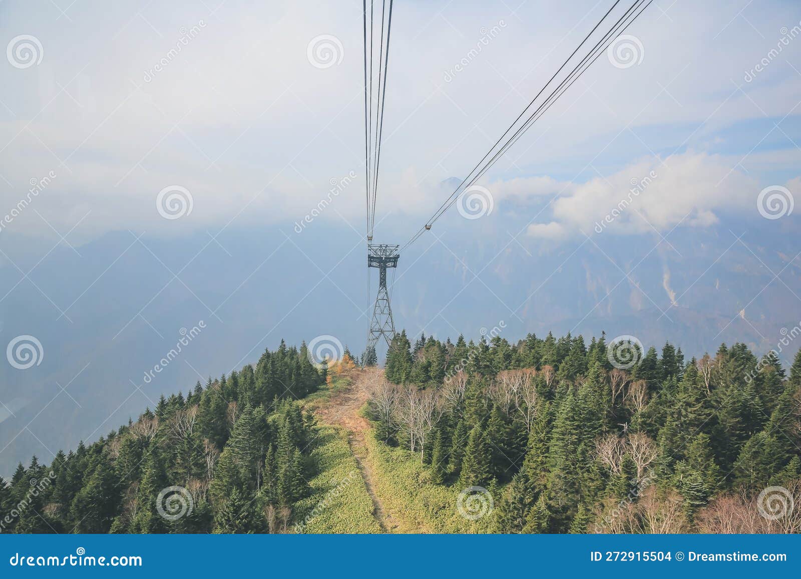 31 Oct 2013 Double Decker Ropeway, the Ropeway in Shinhotaka Mountain ...