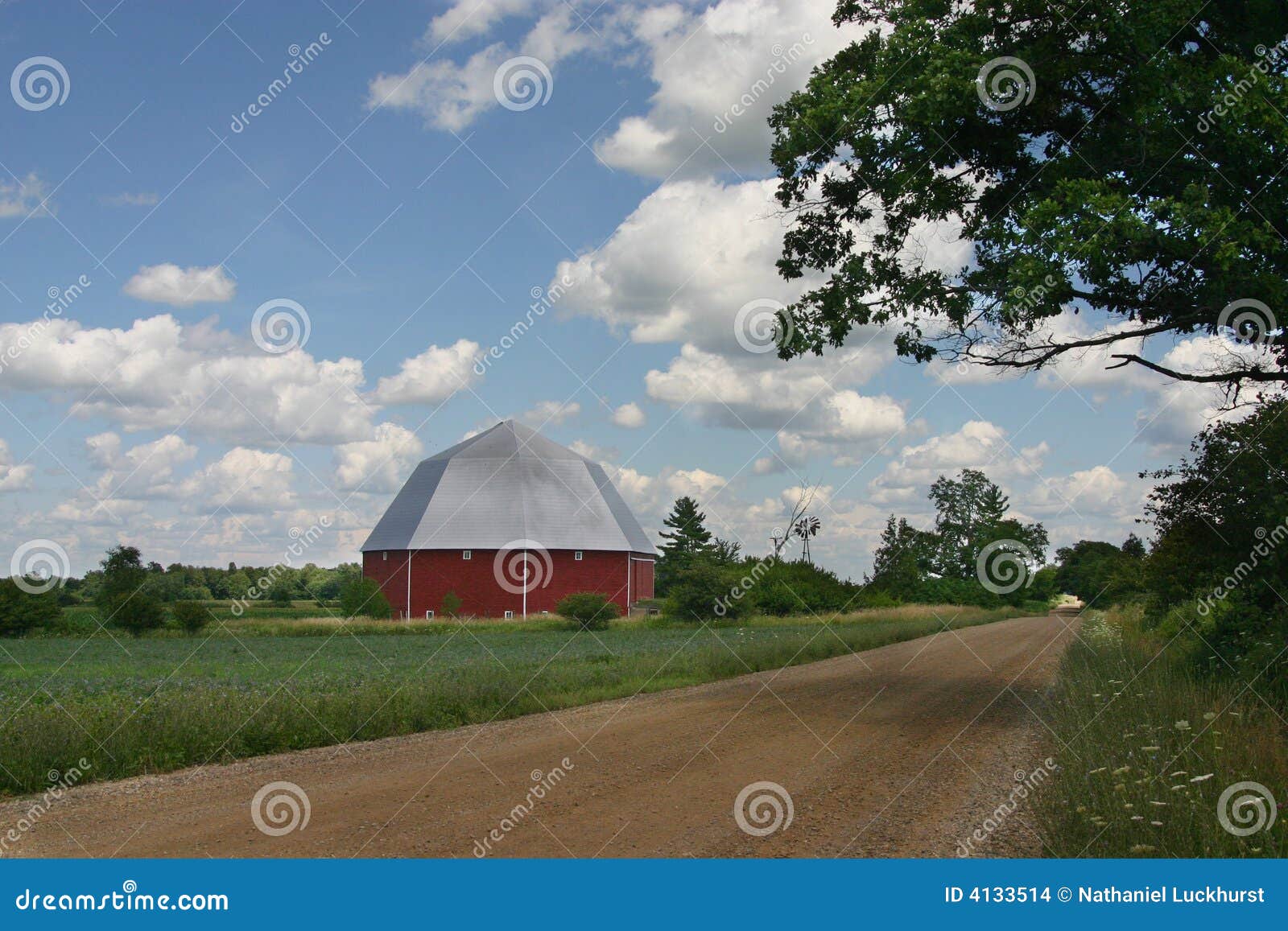 Octagonal Barn in Countryside Stock Photo - Image of leafy, outdoors ...