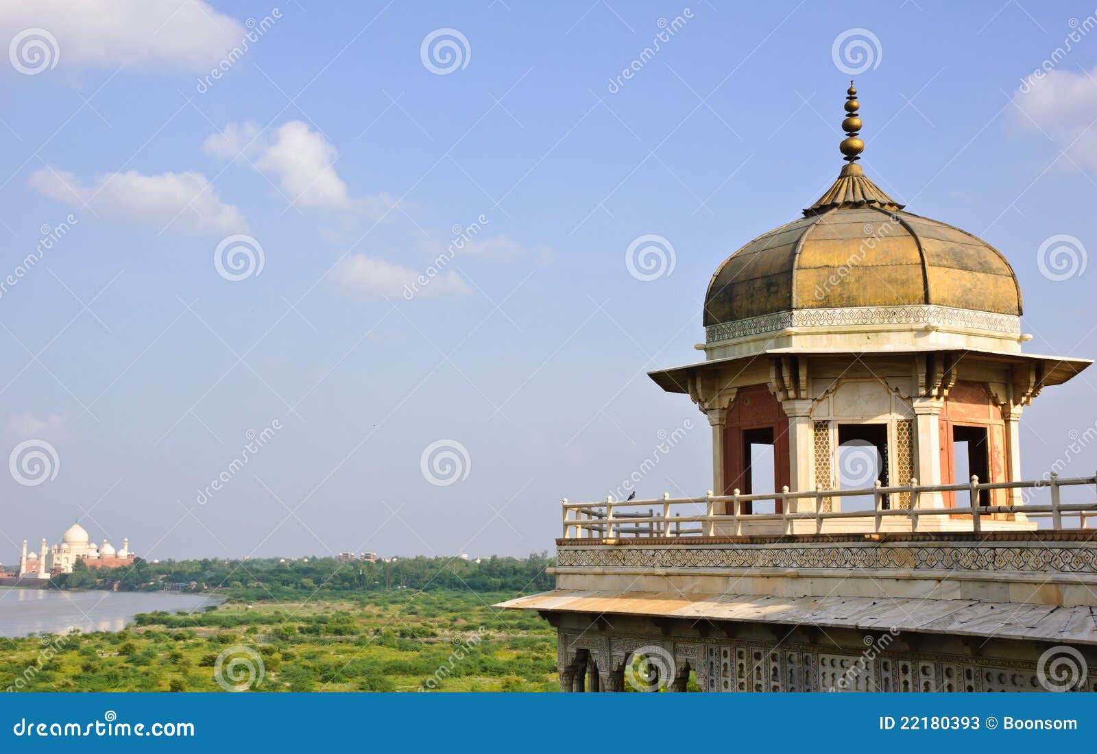 Octagonal Tower in Agra Fort Stock Image - Image of asia, heritage ...