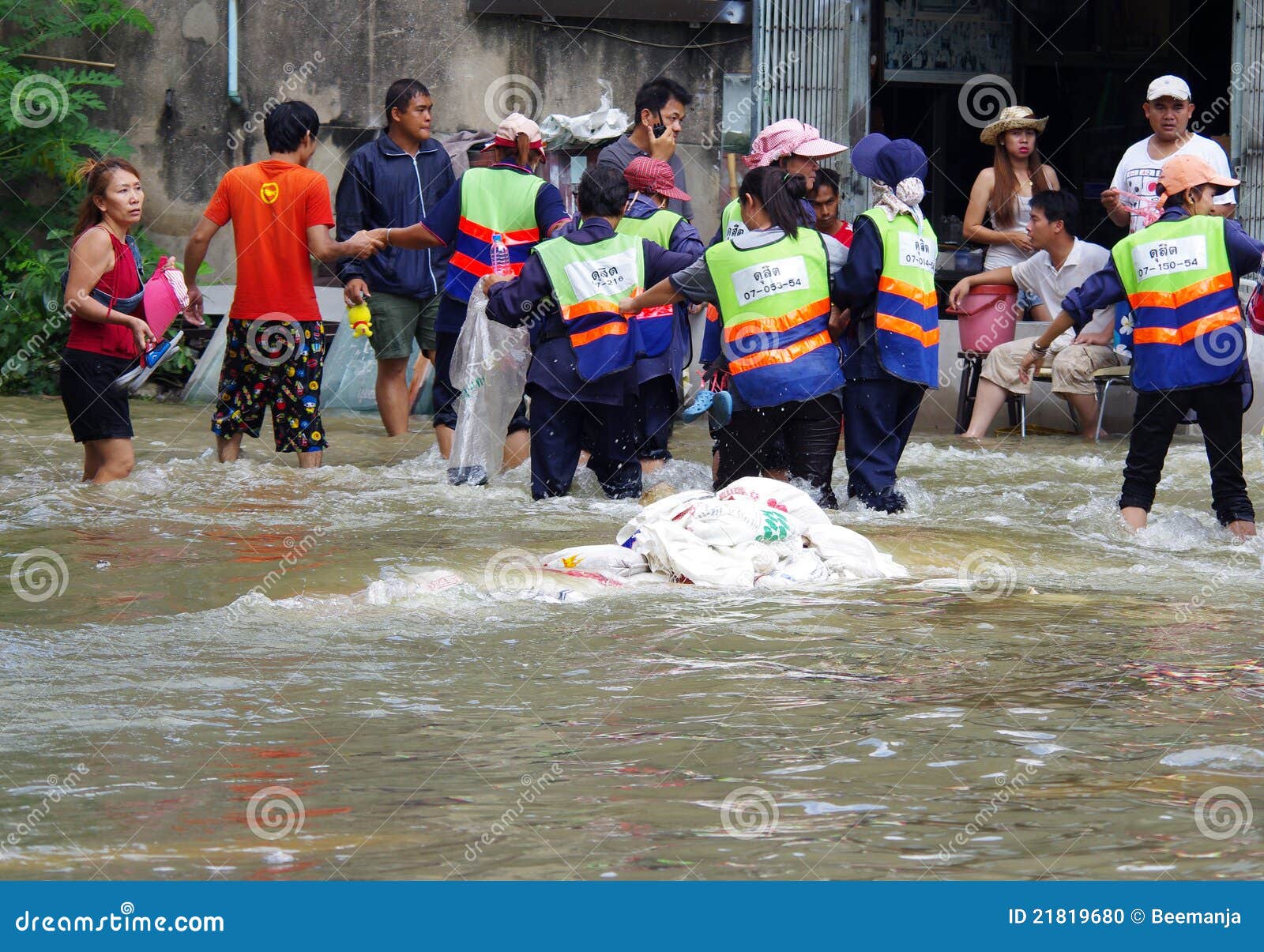 October 30,2011 Bangkok Flood Editorial Image - Image of pollution ...