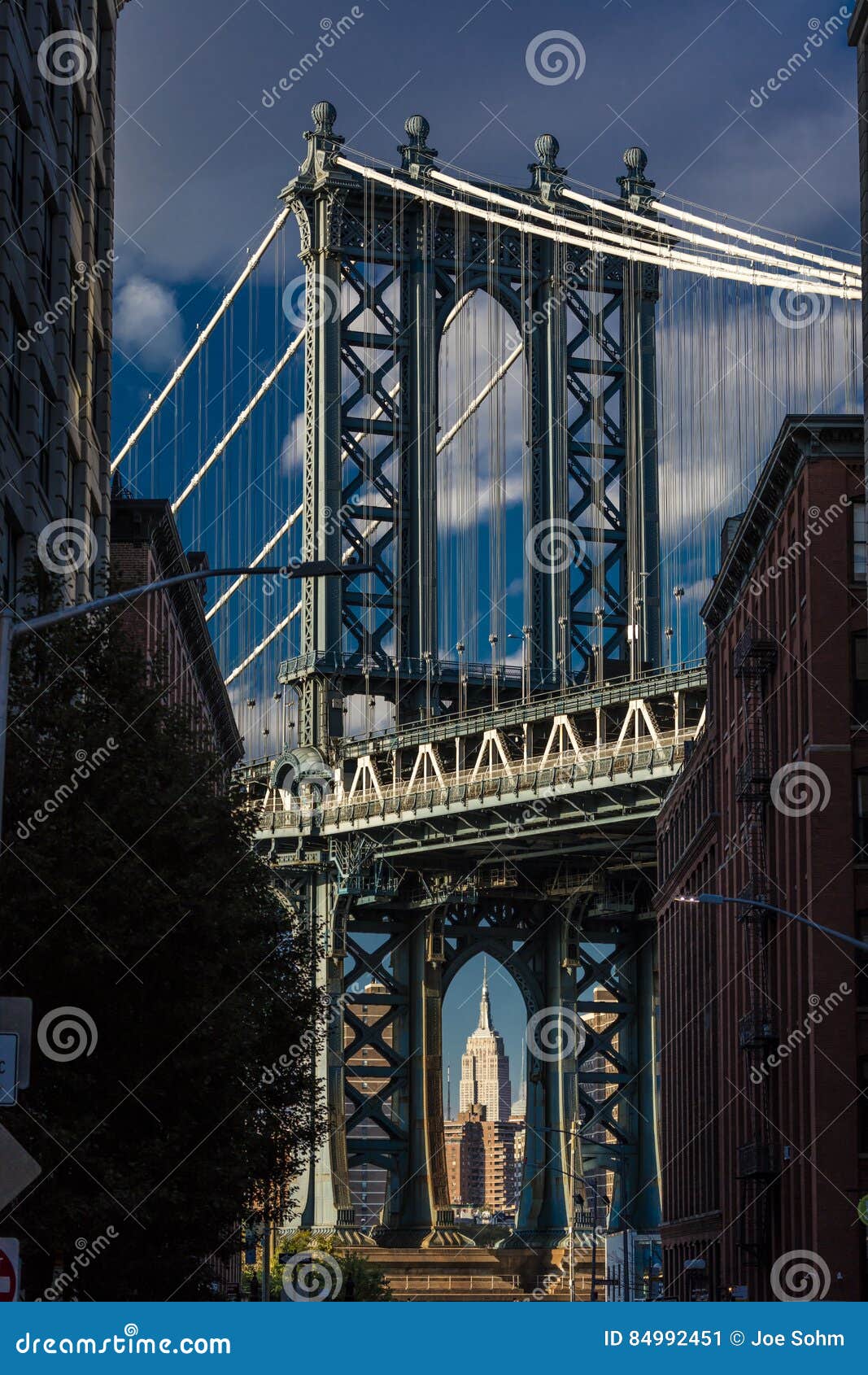 OCTOBER 23, 2016 - Manhattan Bridge Frames Empire State Building, NY NY ...