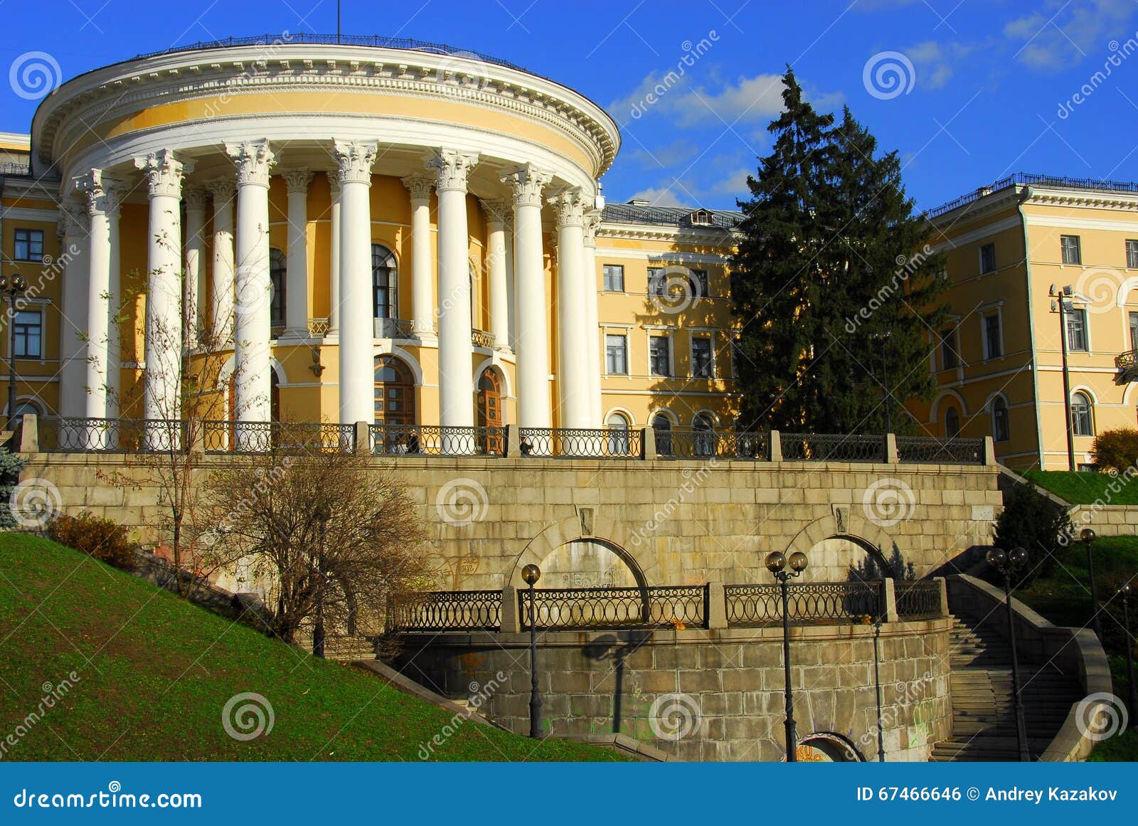 October Palace stock photo. Image of kyiv, palace, maidan - 67466646