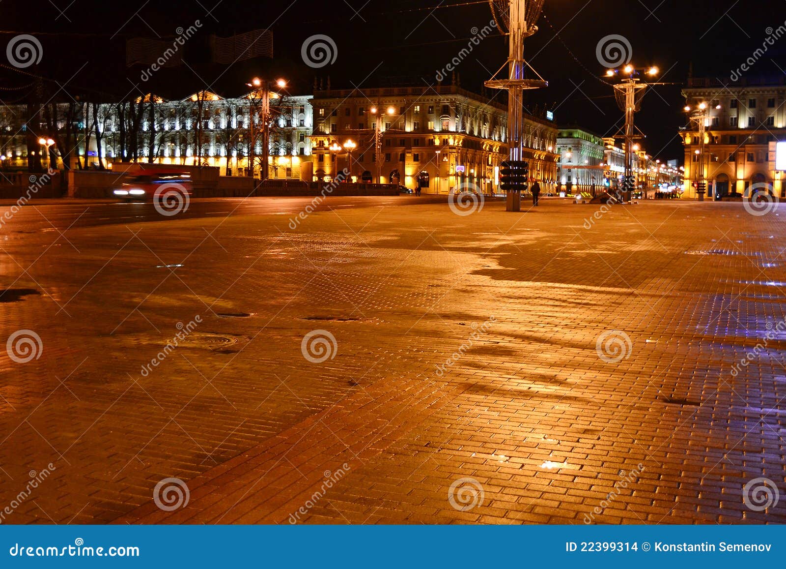 October Square at Night in Minsk Stock Photo - Image of rain, lights ...