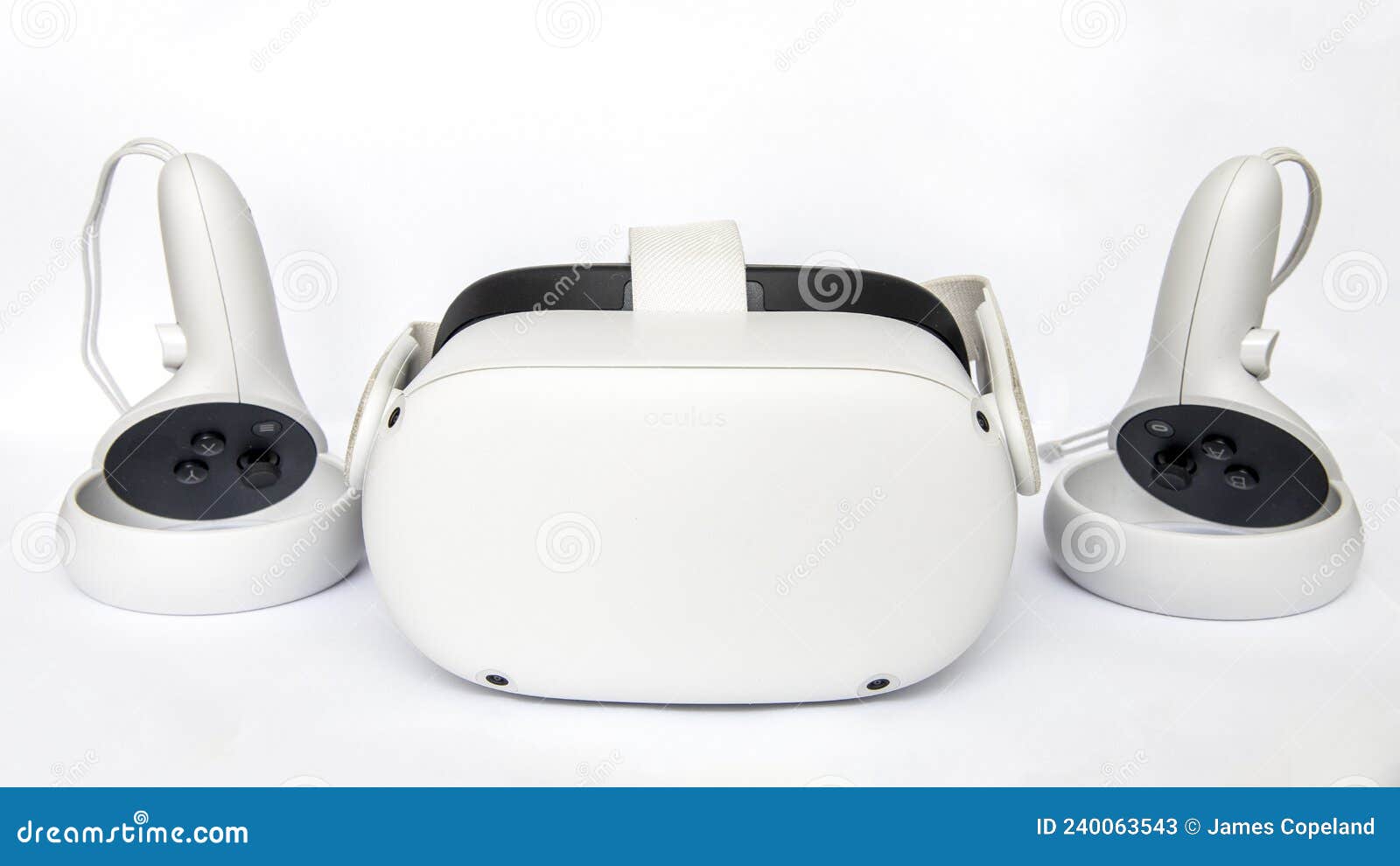 Oculus Quest 2 Headset - Facebook Metaverse VR Editorial Photo ...