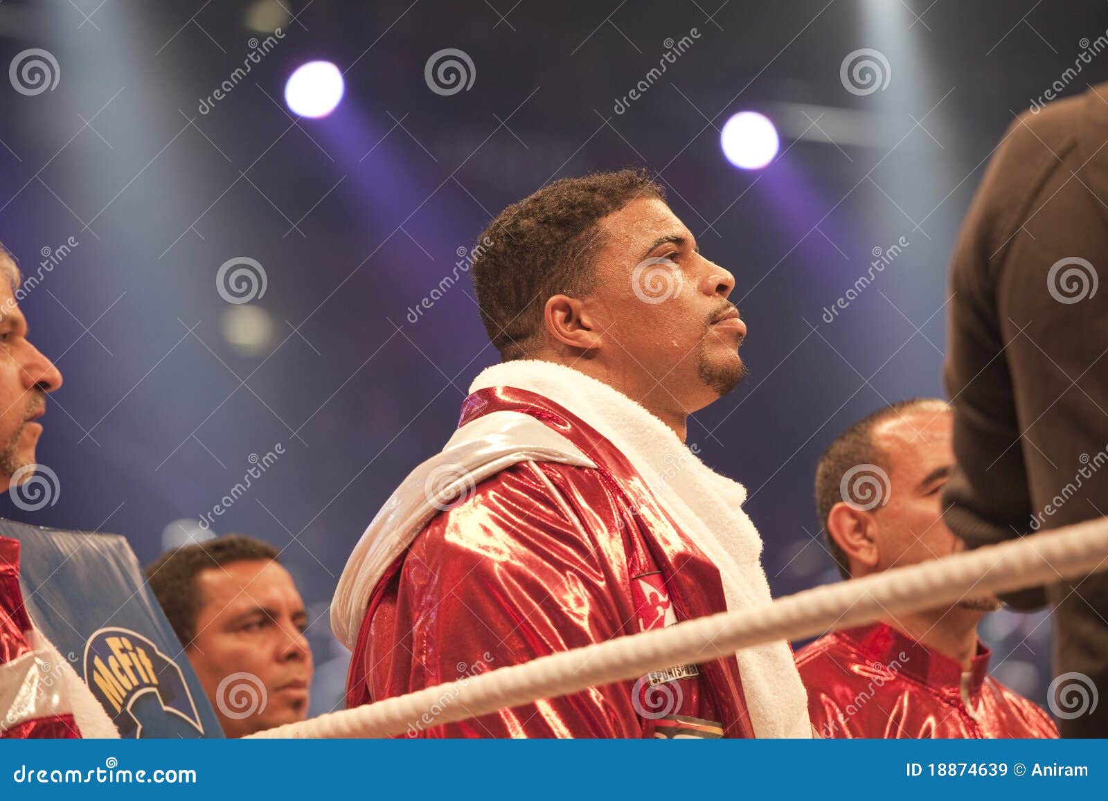 Odlanier Solis in the ring editorial stock image. Image of sport - 18874639