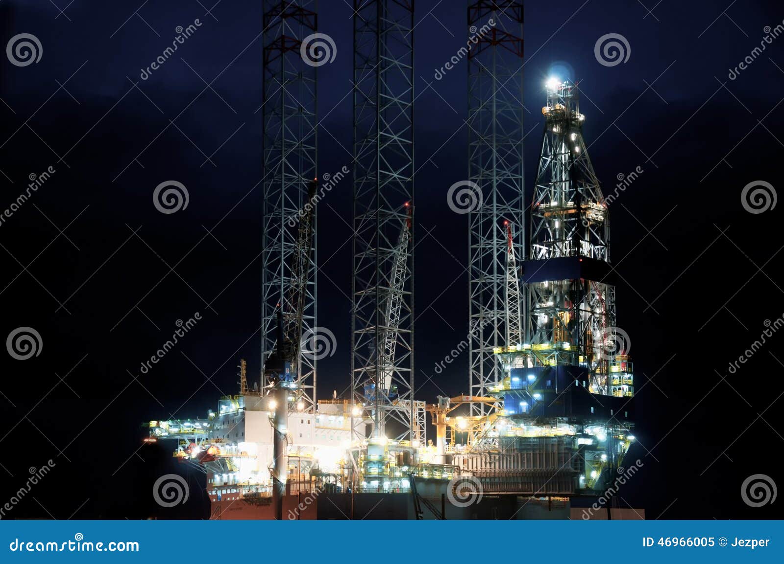 Off shore oil rig stock image. Image of harbor, dock - 46966005