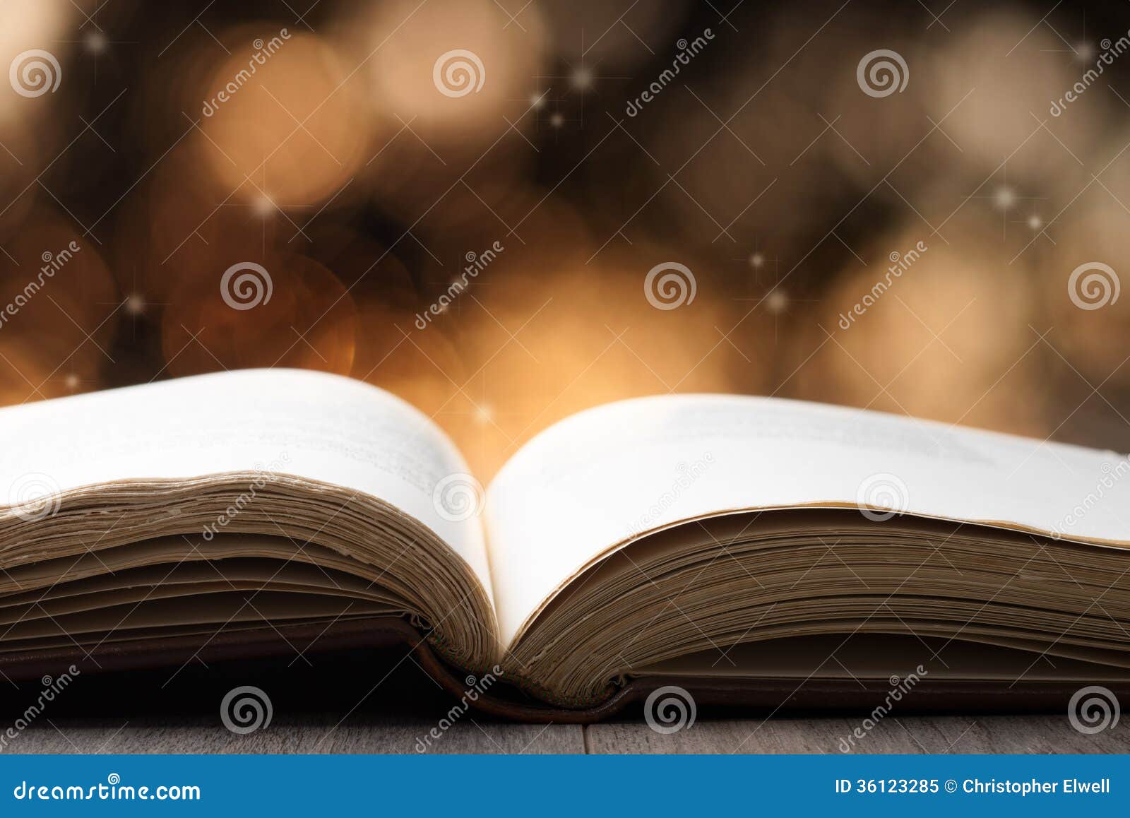 Offenes Buch stockbild. Bild von leuchten, sterne, buch - 36123285