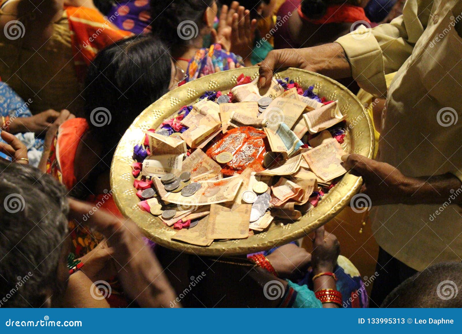 The Offering during the Famous Fire ? Ritual and Procession in ...