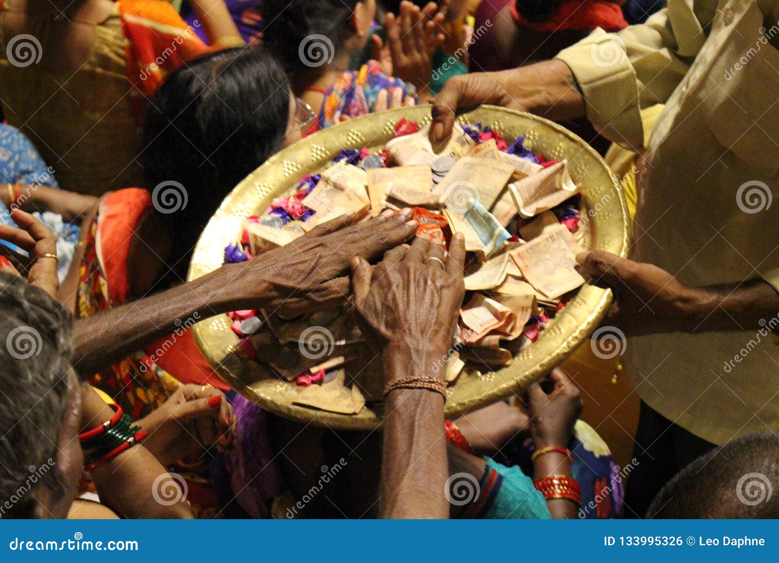 The Offering during the Famous Fire ? Ritual and Procession in ...