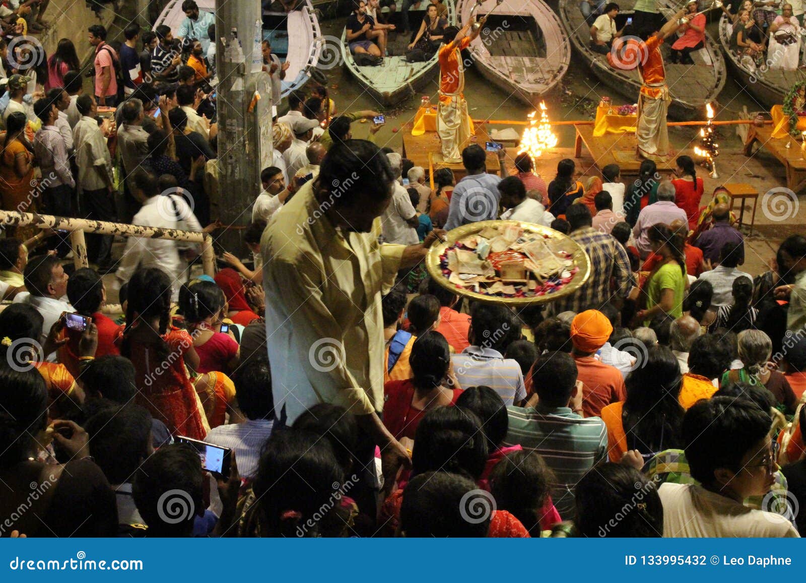 The Offering during the Famous Fire ? Ritual and Procession in ...