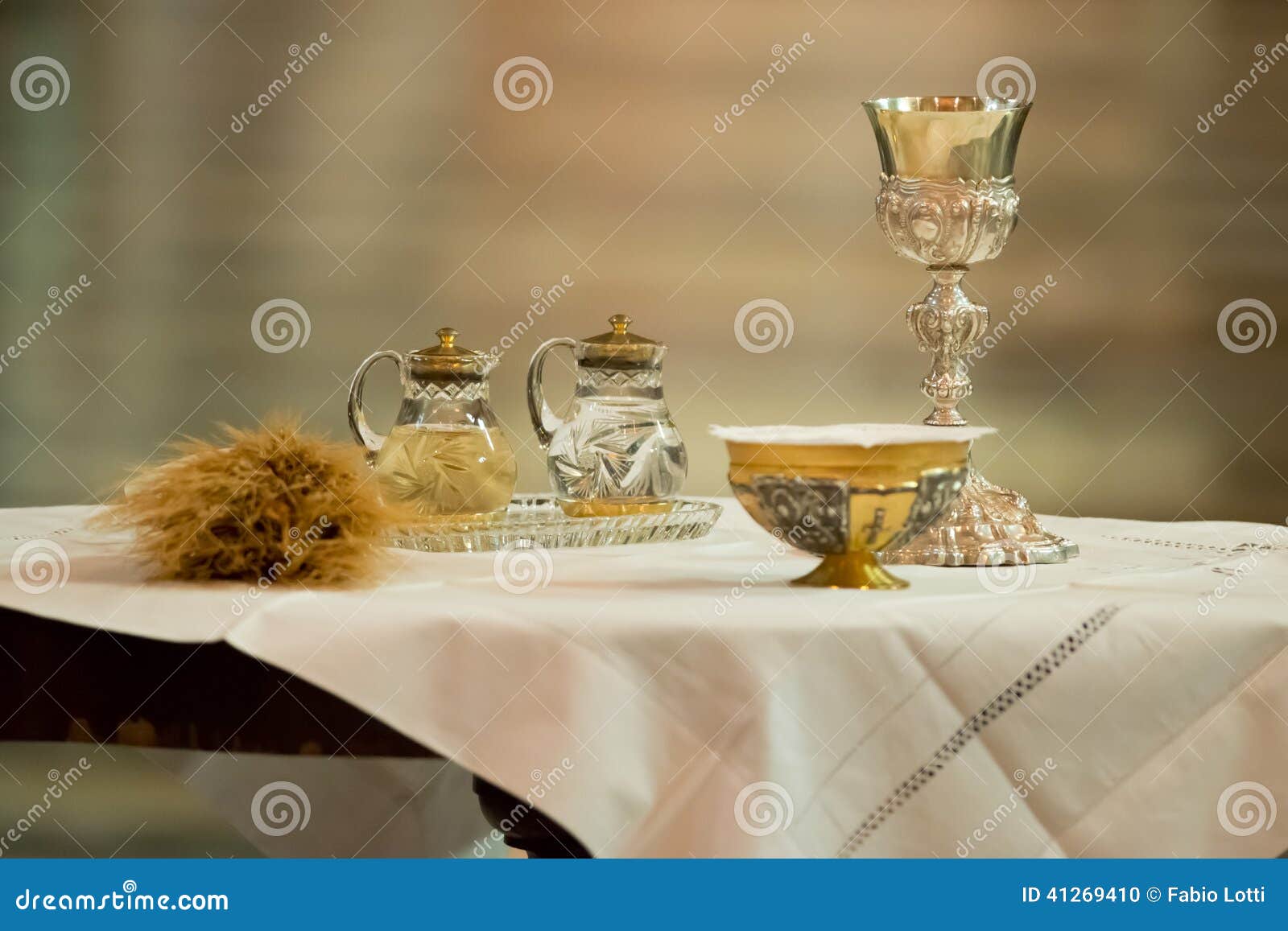 Offertoire de communion photo stock. Image du rituel - 41269410