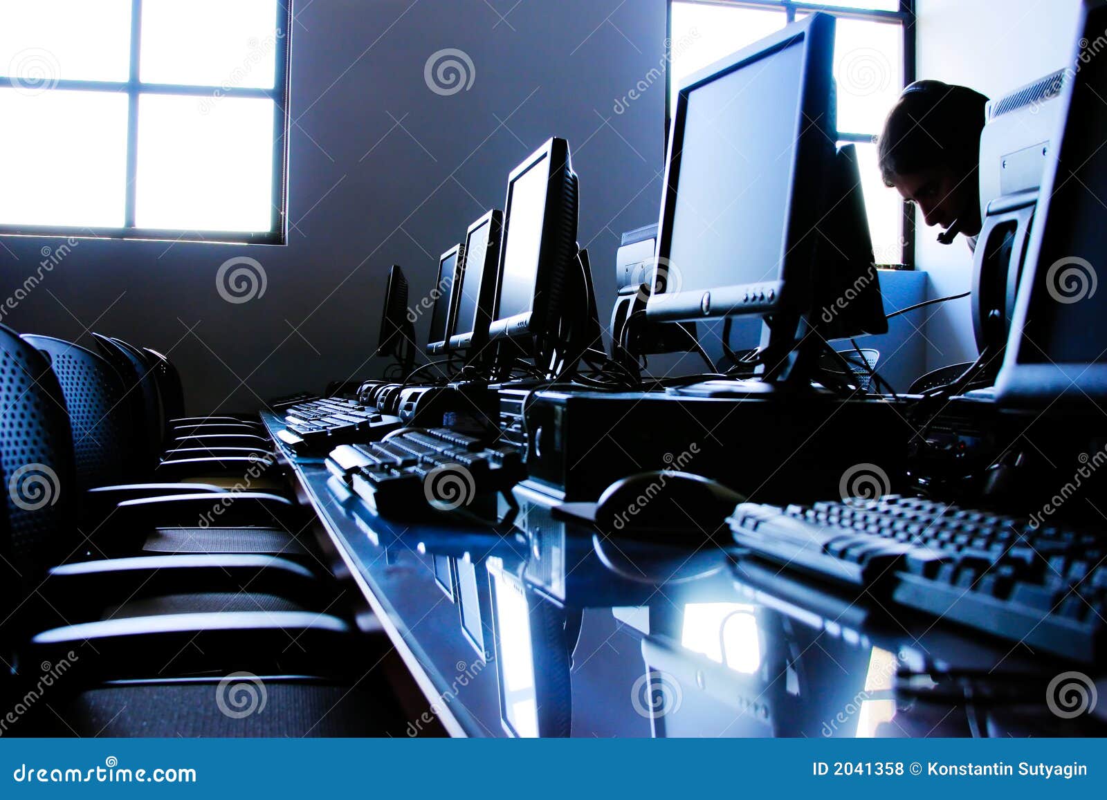 It Office stock photo. Image of display, monitor, monitors - 2041358