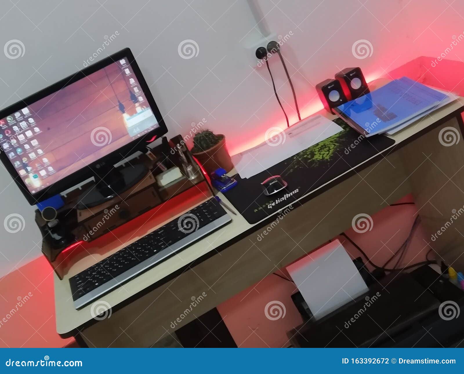 Office Desk Setup, Student Desk, Lights, Computer, Keyboard, Speaker ...