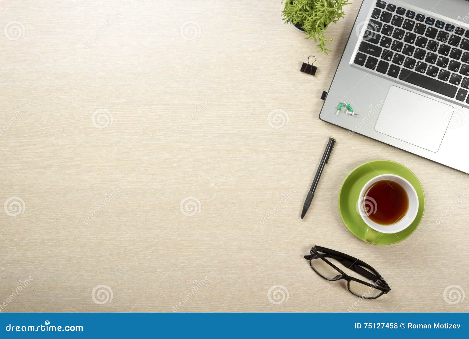 Table Top View Of Wood Texture In White Light Natural Color Background ...