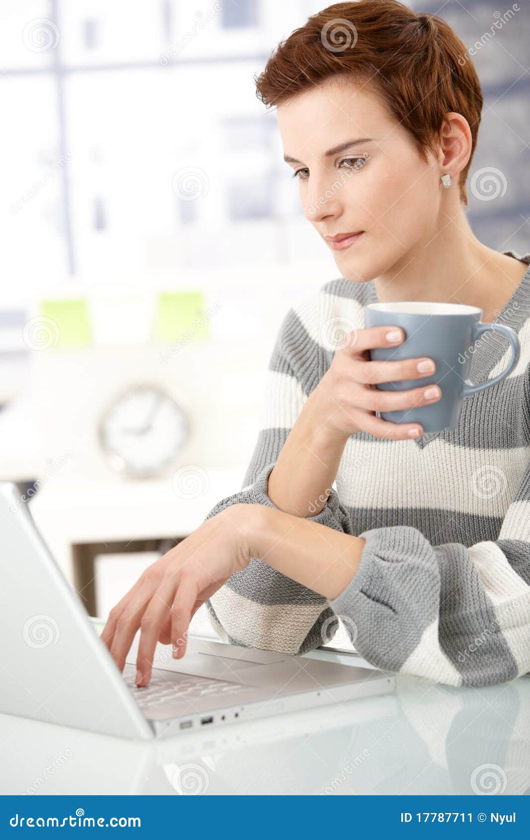 Office girl at work stock image. Image of assistant, desk - 17787711