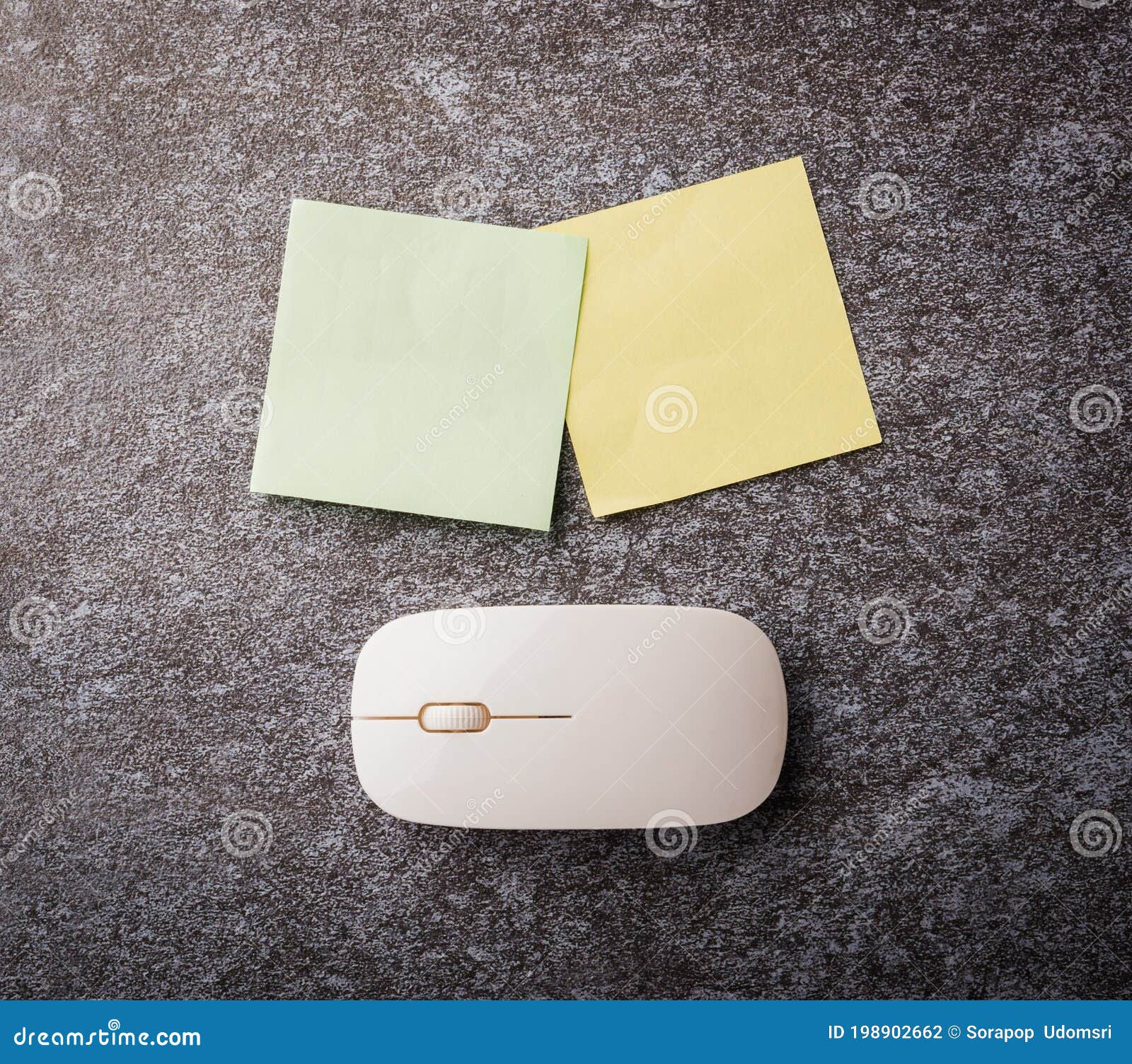 Office Table Desk with Blank Paper Stick Note and Mouse Stock Photo ...