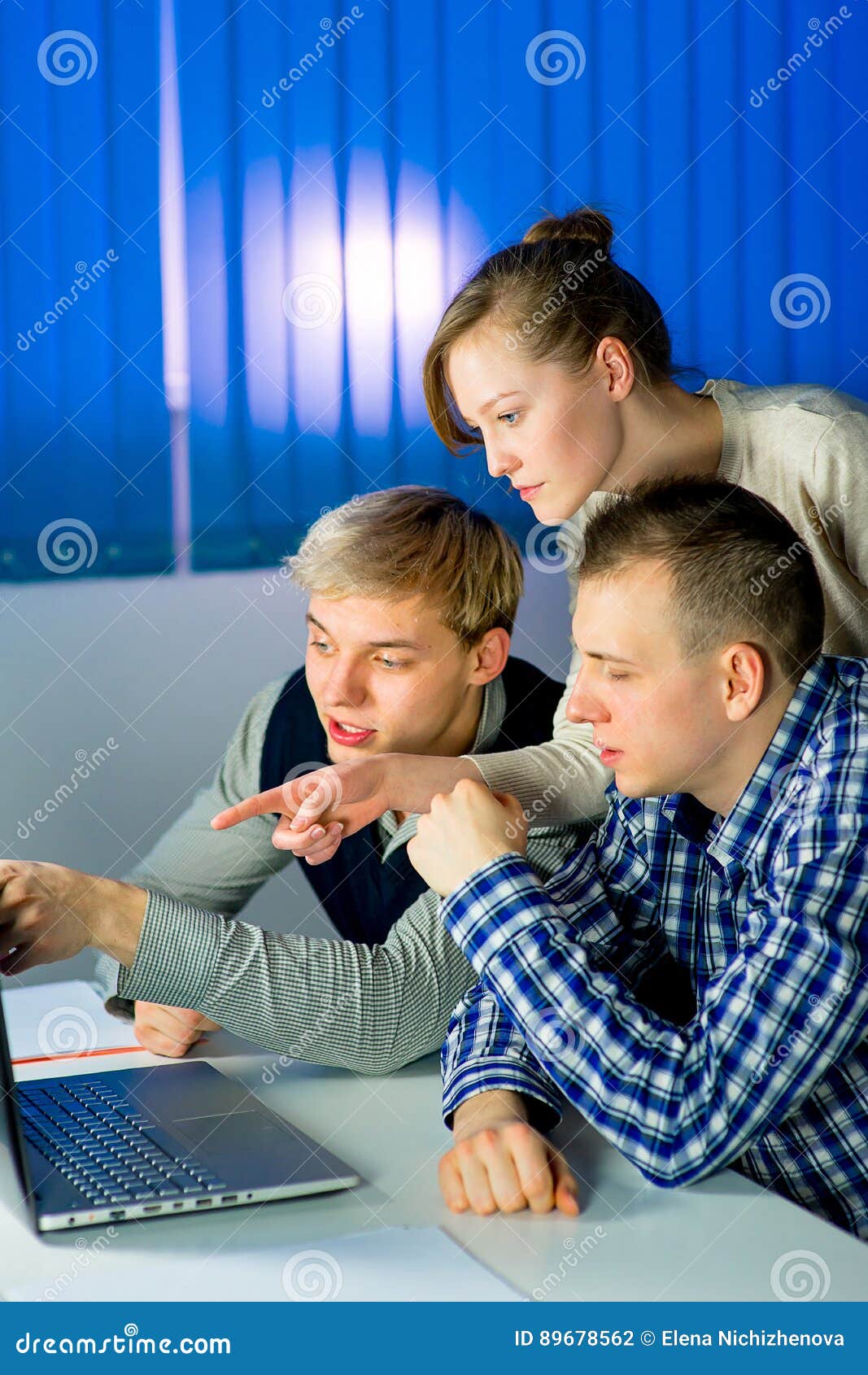 Office teamwork concept stock photo. Image of program - 89678562