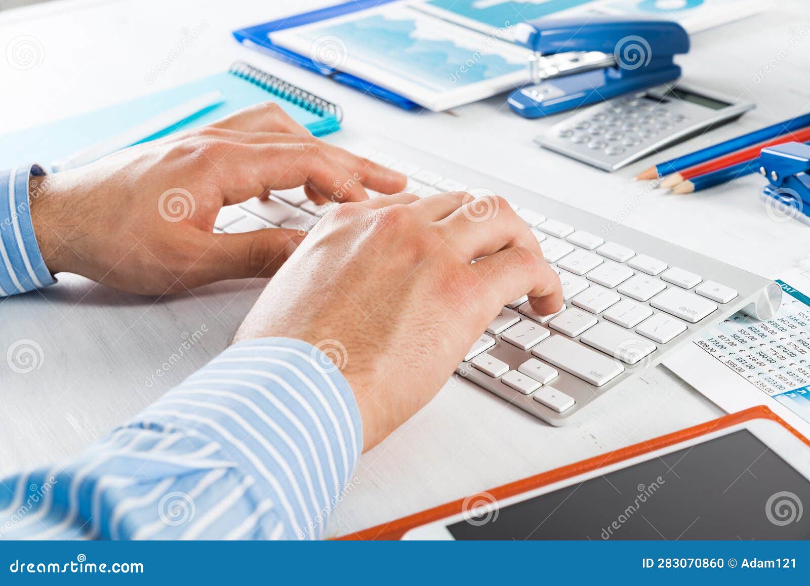 Office Work at the Computer Stock Photo - Image of keyboard, internet ...