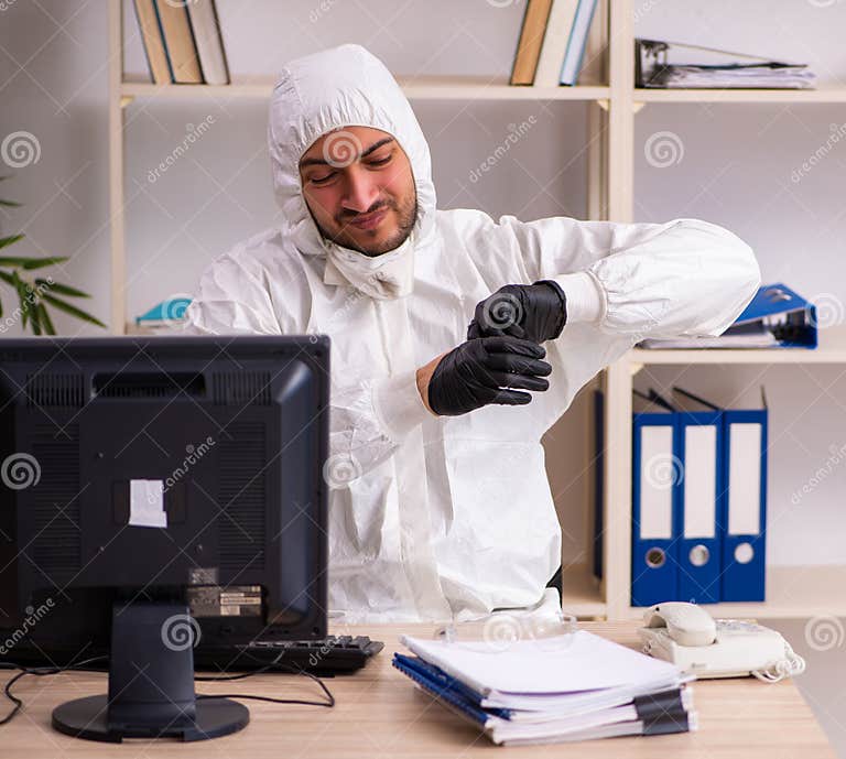 Office Worker Working in Quarantine Self-isolation Stock Photo - Image ...