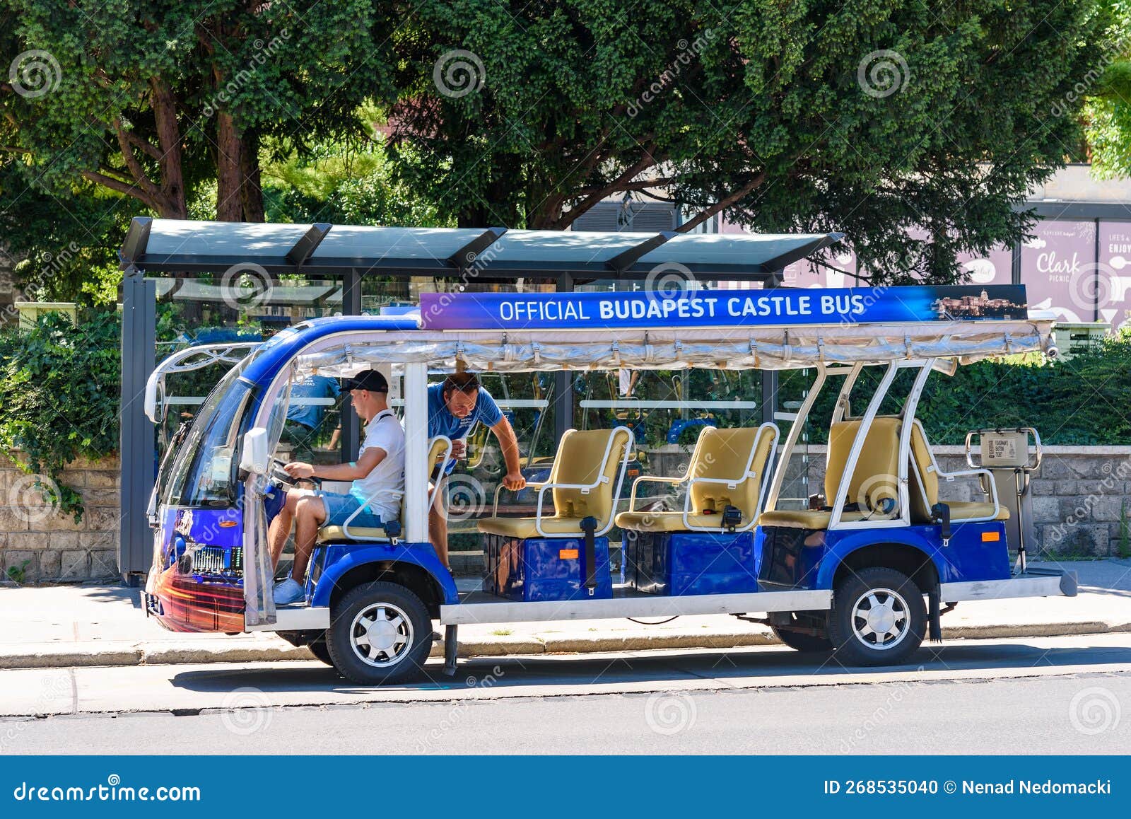 Official Budapest Castle Bus Editorial Image - Image of event, downtown ...