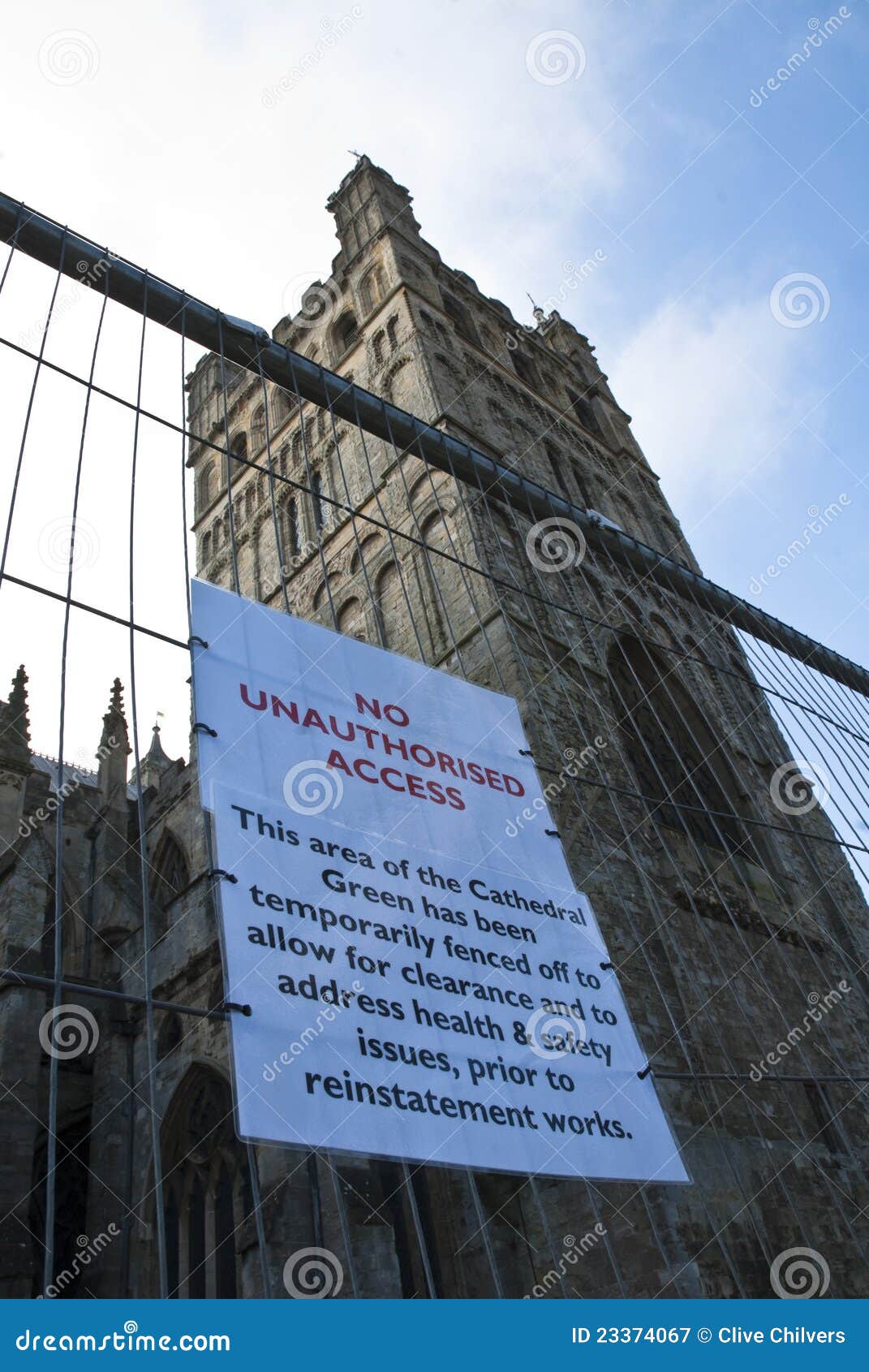 An Official Warning Sign on the Emporary Fencing Editorial Photography ...
