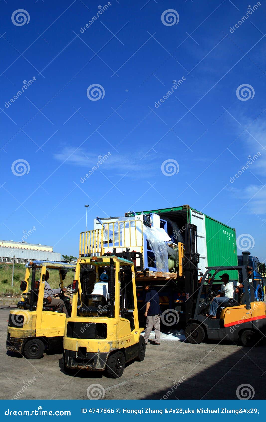 Offload container truck stock photo. Image of drivers - 4747866