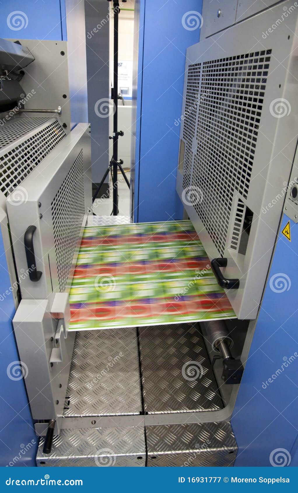 Offset Press Printing for Labels Stock Image - Image of cmyk, labor ...