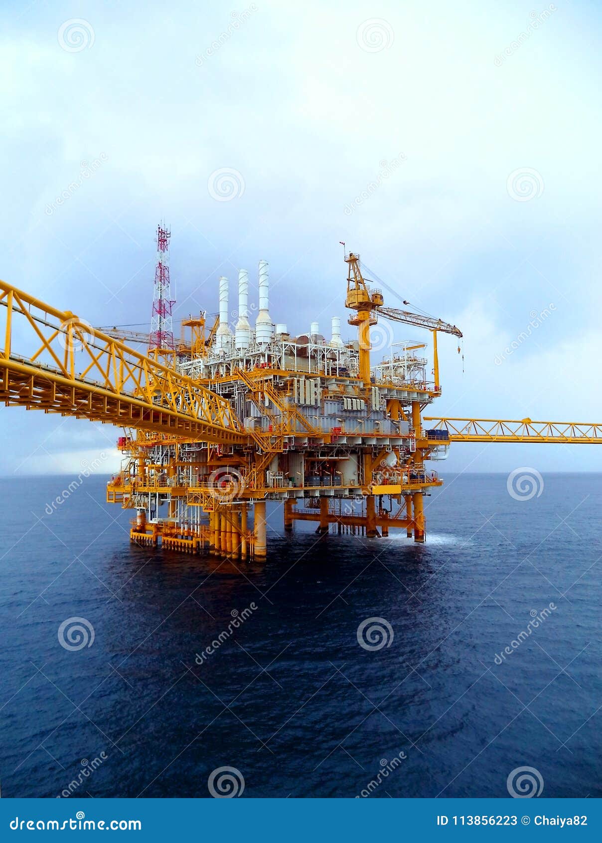 Offshore Industry Oil and Gas Stock Image - Image of blue, equipment ...