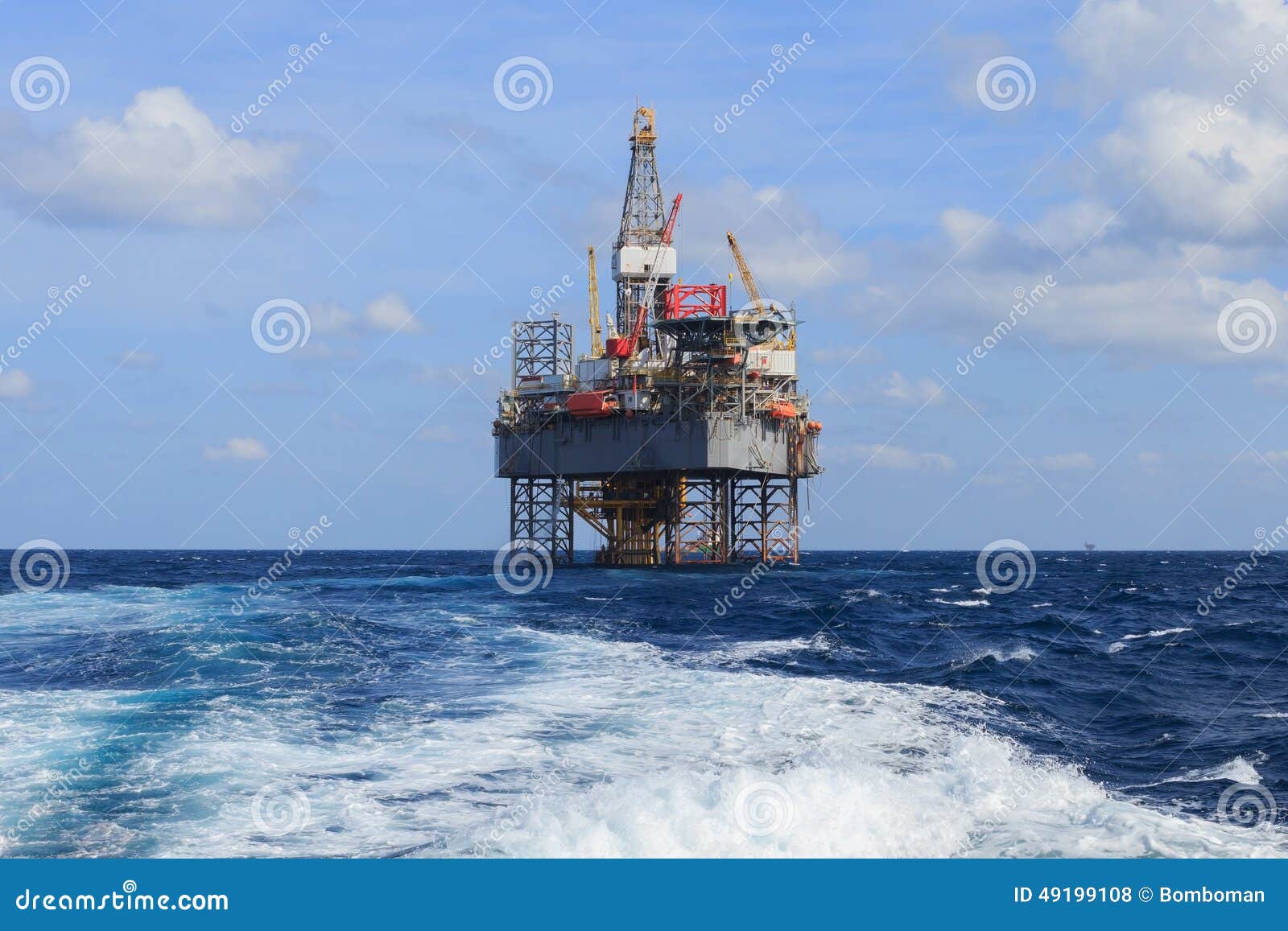 Offshore Jack Up Drilling Rig Over the Production Platform in Th Stock ...
