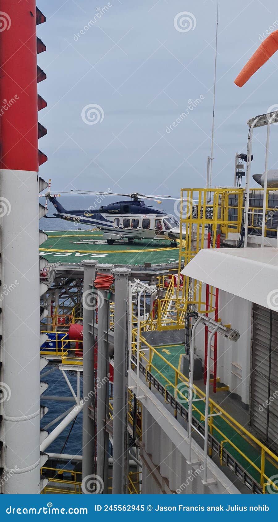 Drilling Rig Offshore O&G Chopper Crew Change Editorial Image - Image ...