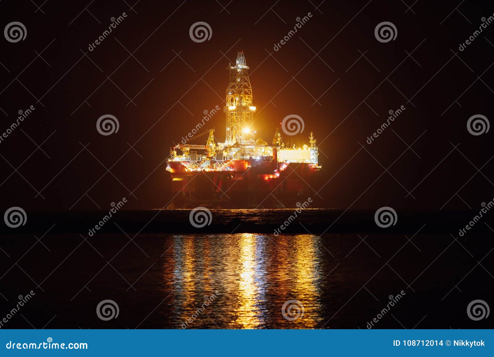 Offshore Oil Platform at Night Stock Photo - Image of platform, jackup ...