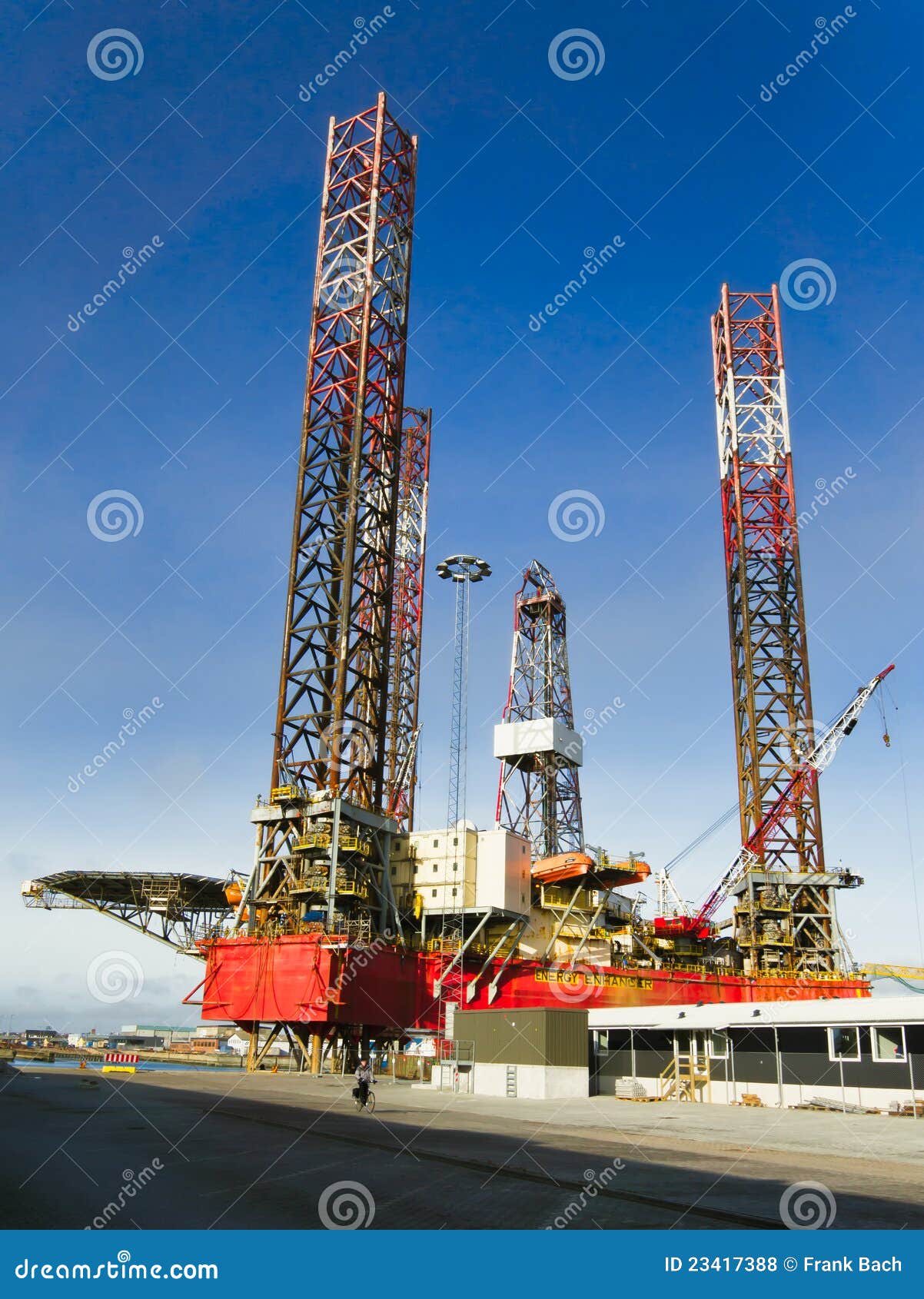Offshore Oil Rig Drilling Platform Stock Photo - Image of plant ...