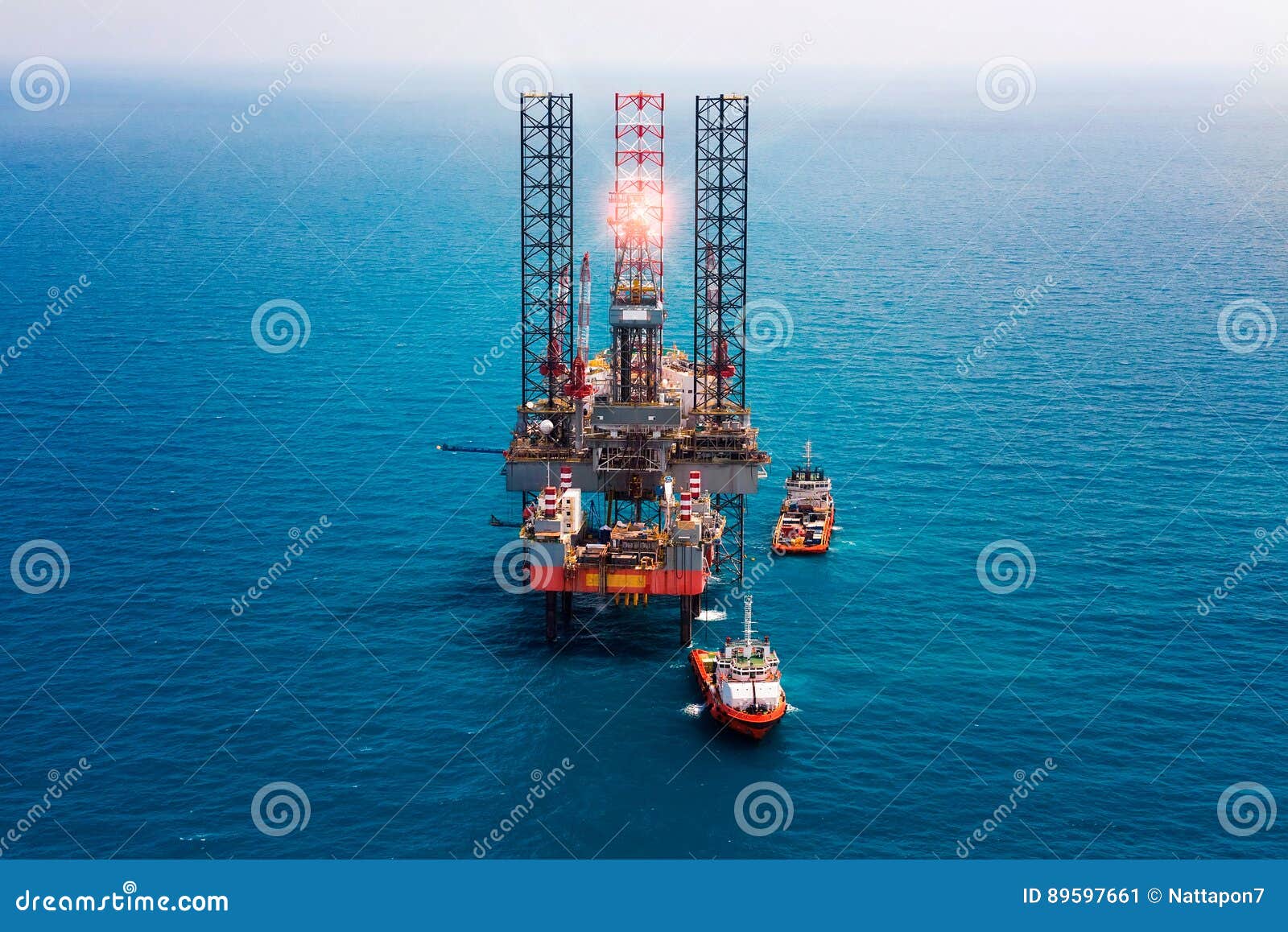 Offshore Oil Rig Drilling Platform Stock Image - Image of outdoors ...