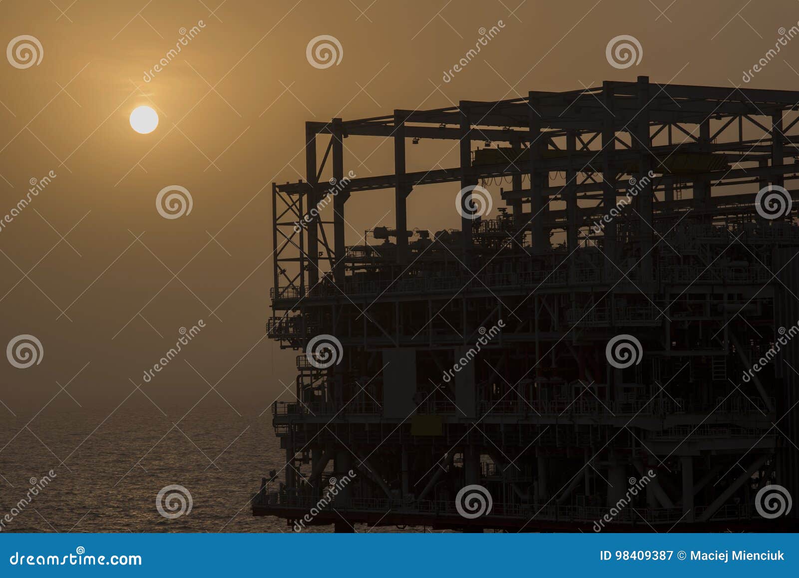 Offshore Oil Rig Under Construction Stock Image - Image of green ...