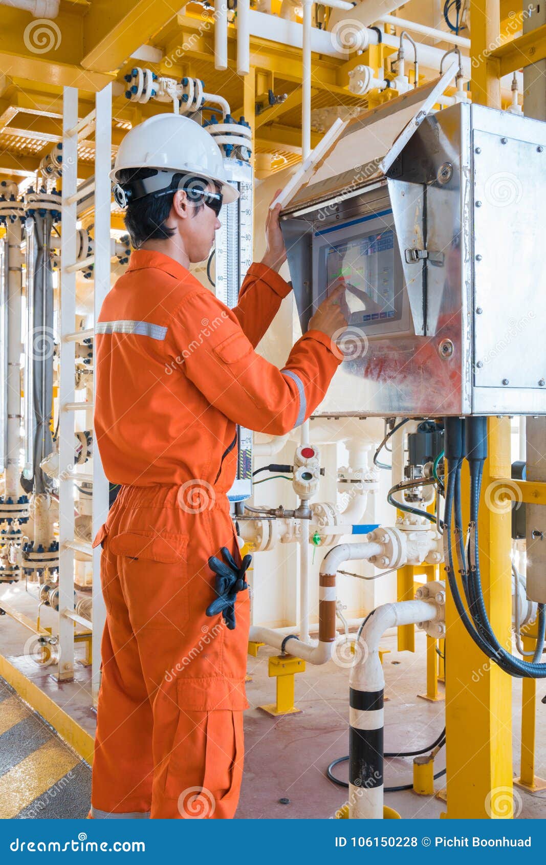 Offshore Oil Rig Worker, Production Operator Operate Valve by Using ...