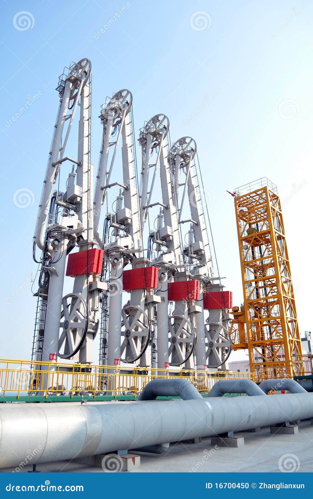 Offshore oil terminal stock photo. Image of steel, industry - 16700450