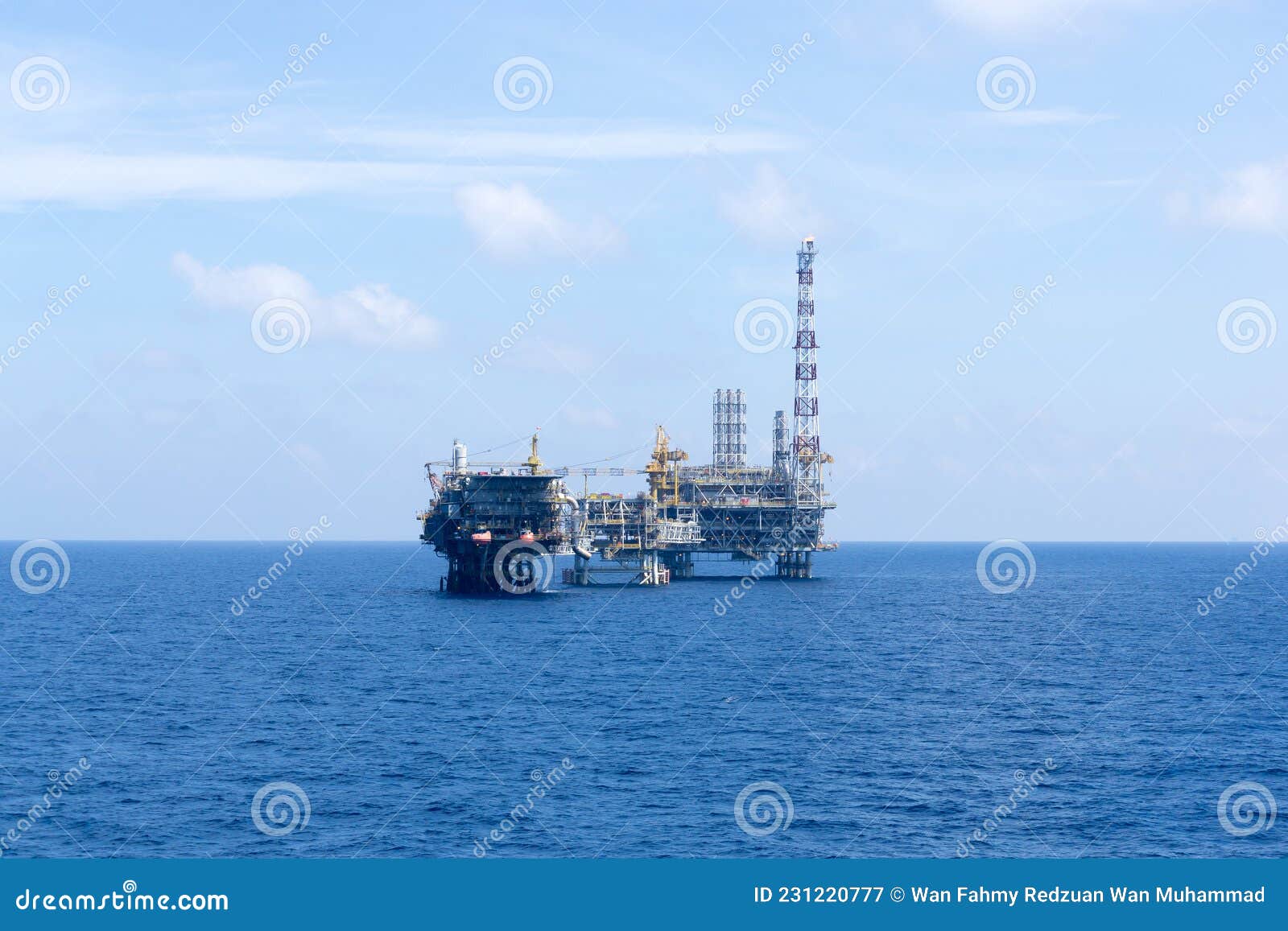 An Offshore Platform Complex at Oil Field Editorial Photography - Image ...