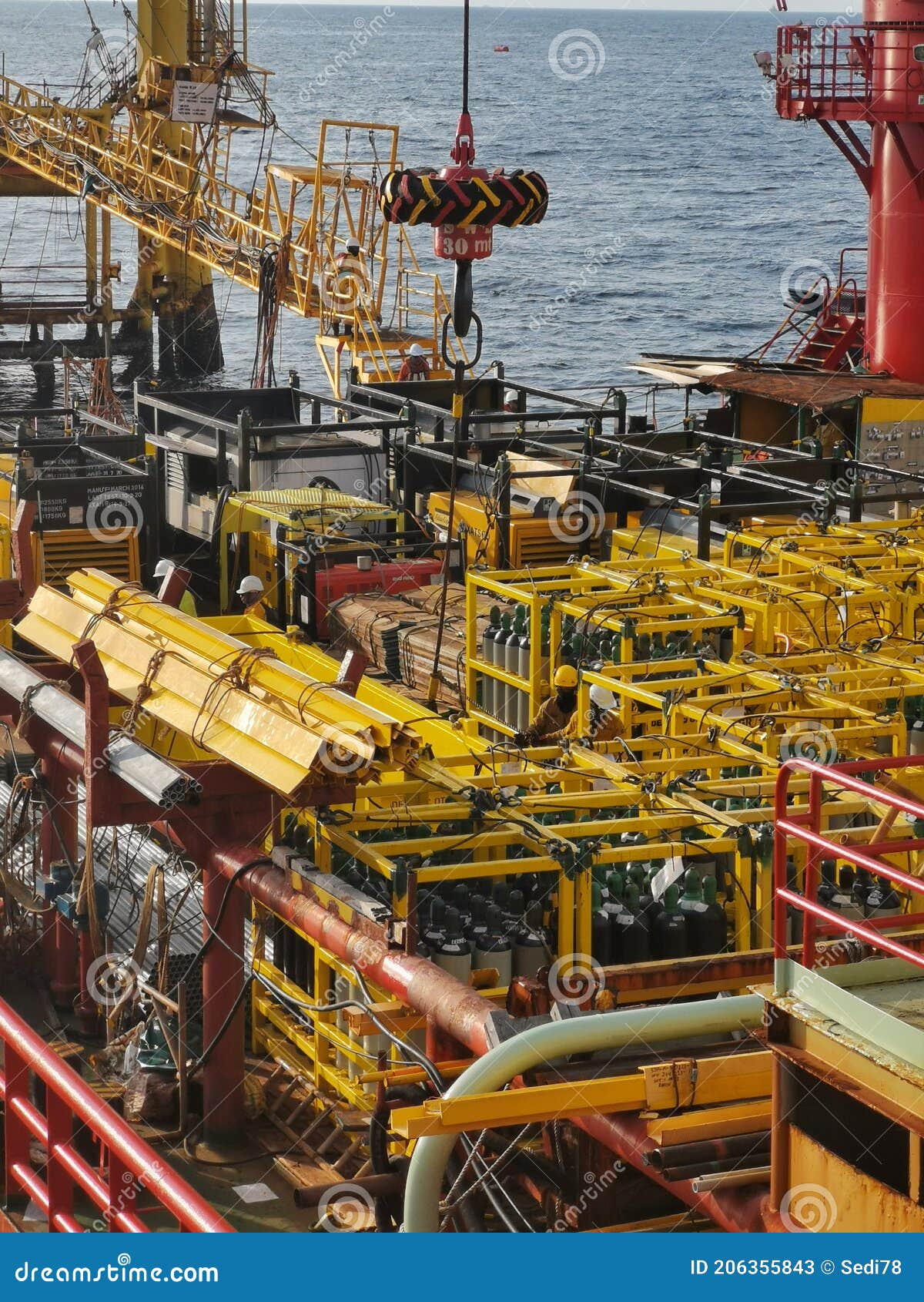 Offshore Support Vessel Deliver Cargo To Oil Platform at Sea Editorial ...