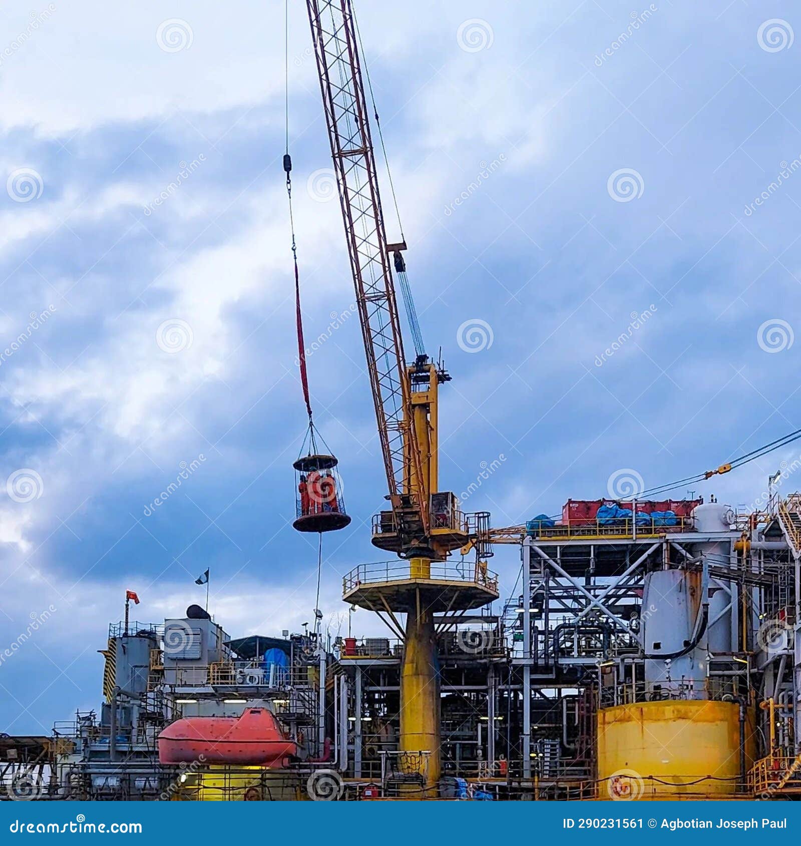 Offshore work oilfields editorial photo. Image of irata - 290231561