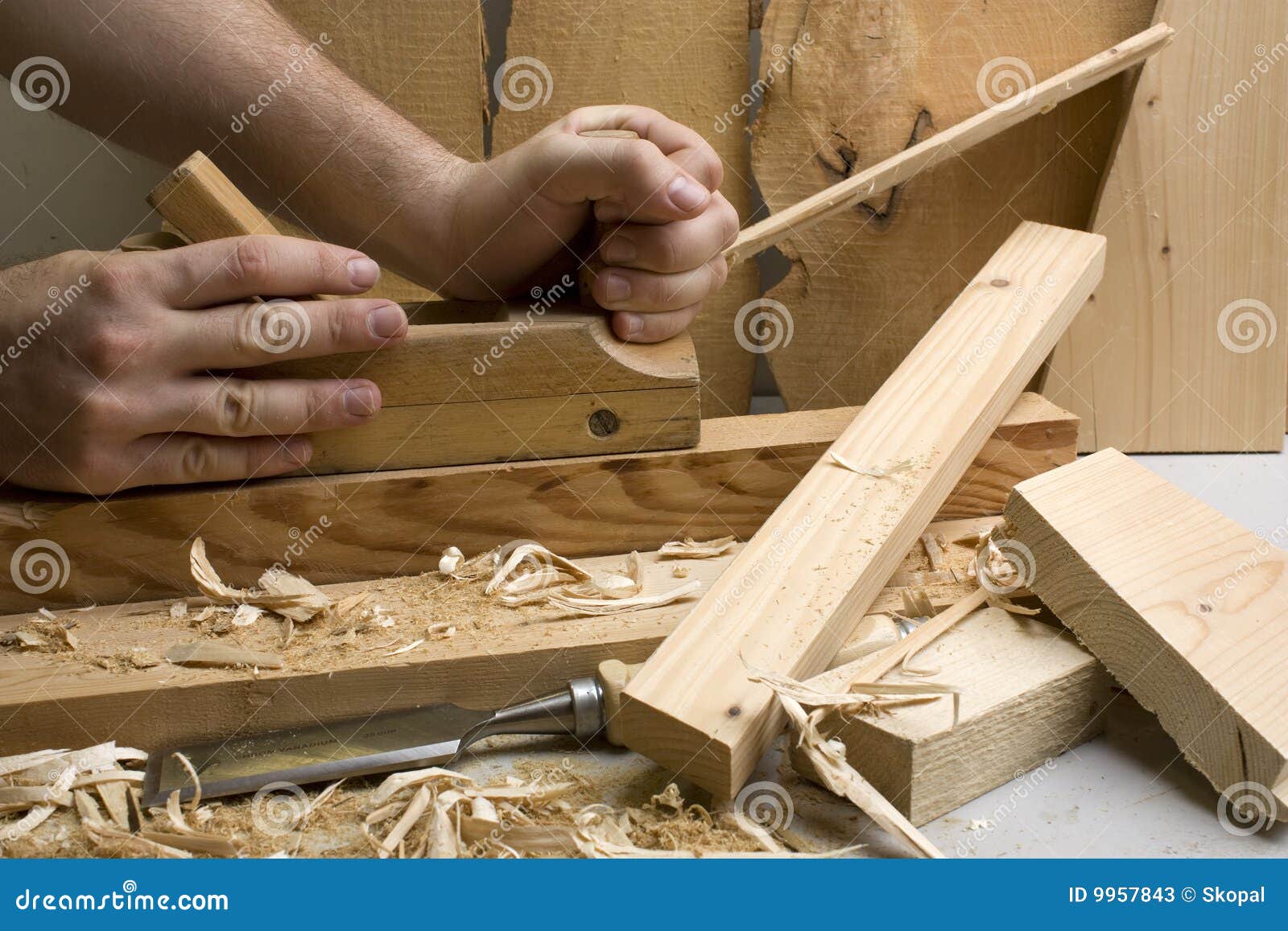 Oficina Da Obra De Carpintaria Com Ferramentas De Madeira Imagem de ...