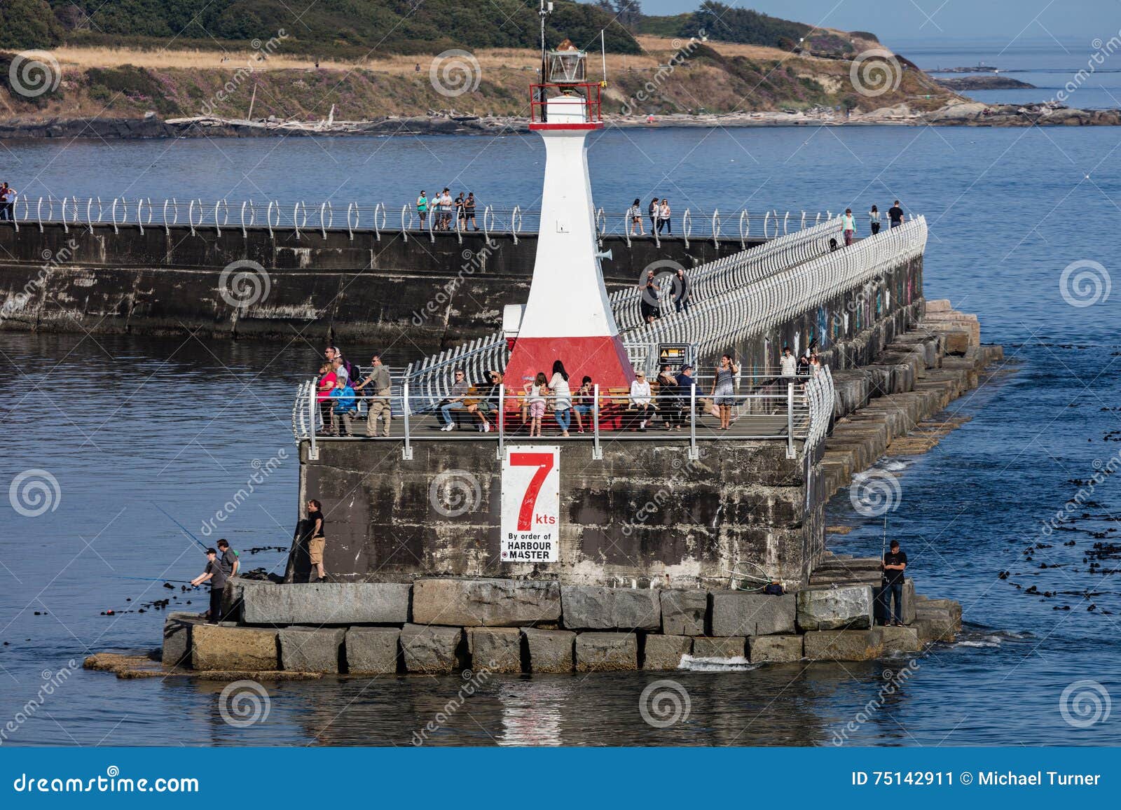 Ogden Point Breakwater editorial photo. Image of paintings - 75142911