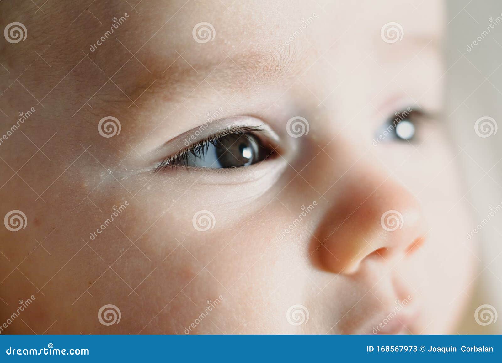 Ogen Op Een Baby Met Een Diepe Blik Stock Afbeelding - Image of gezond ...