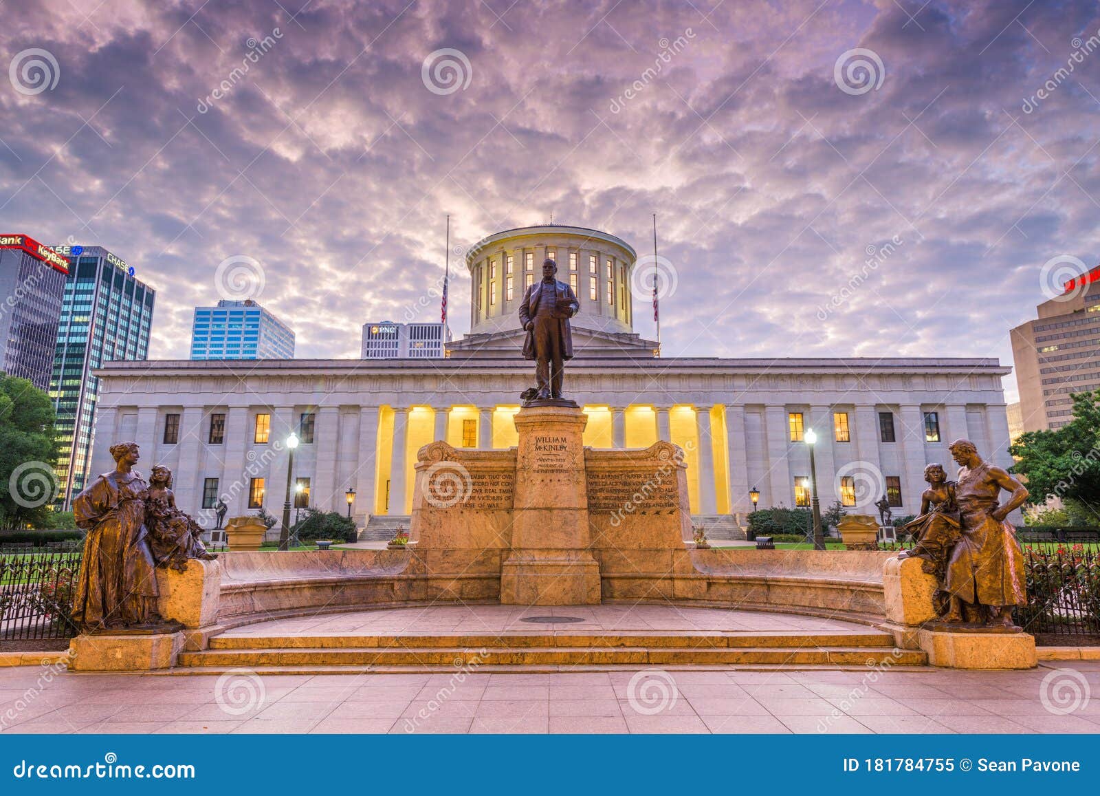 Ohio State House at Dawn editorial image. Image of governmental - 181784755