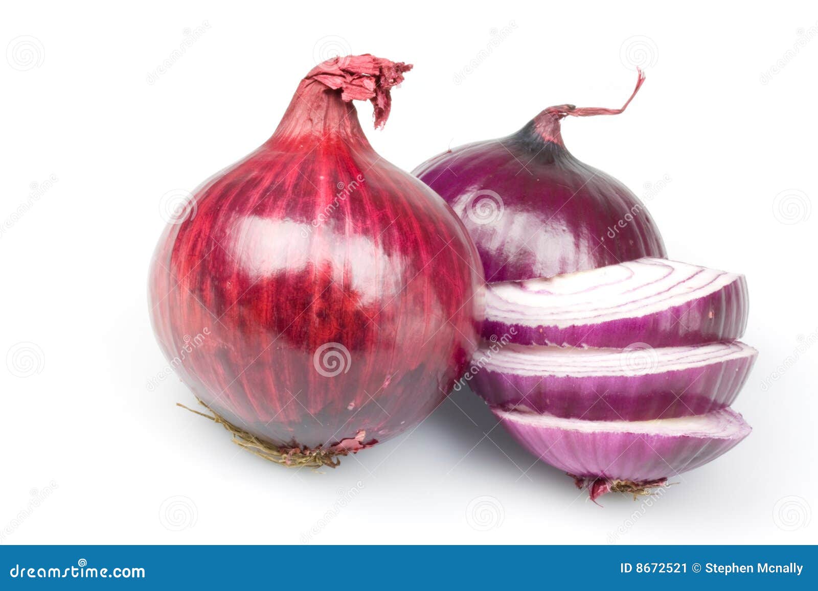 Oignons rouges image stock. Image du oignons, épicerie - 8672521