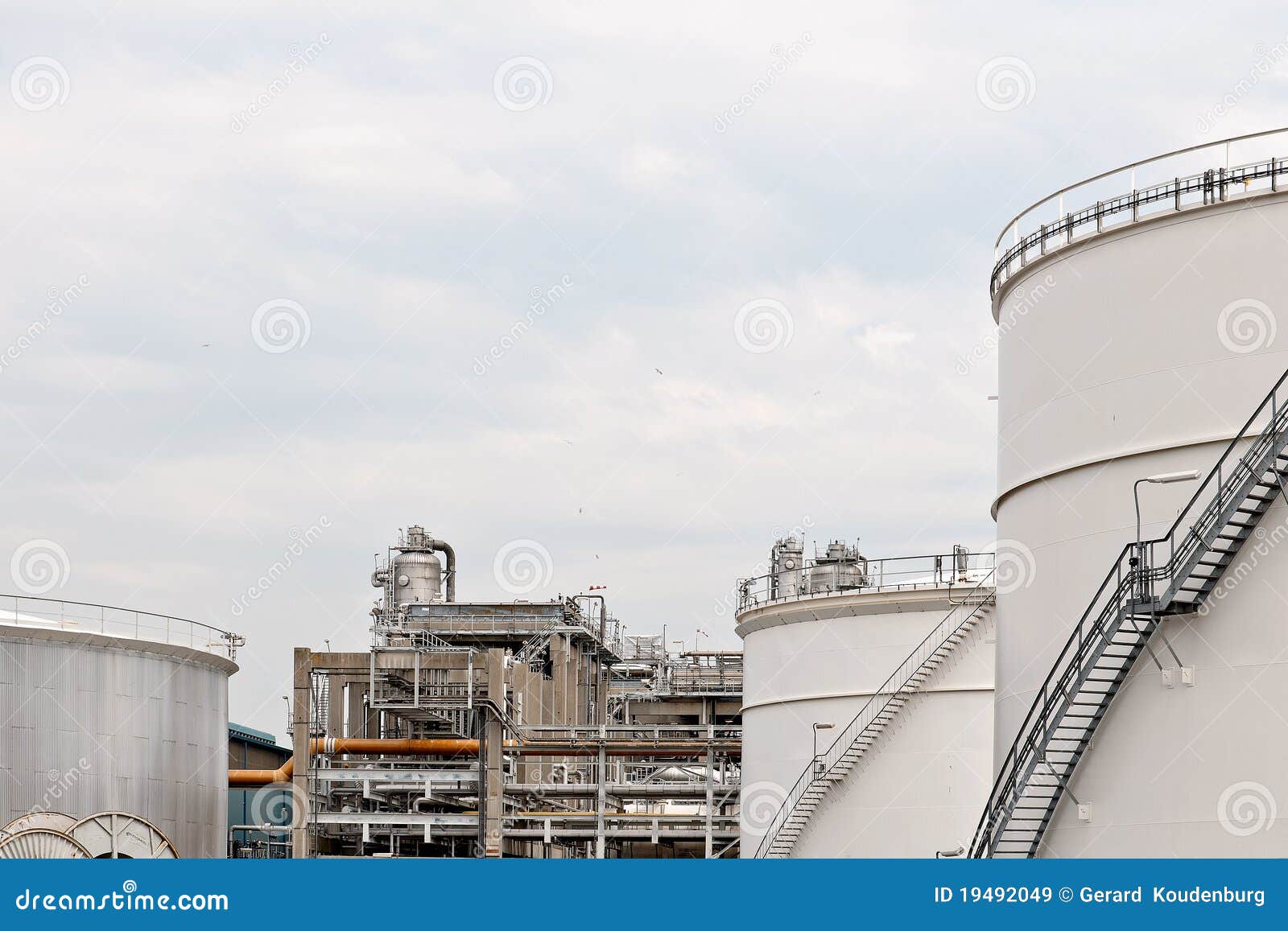 Oil depot storage tanks stock image. Image of gasoline - 19492049