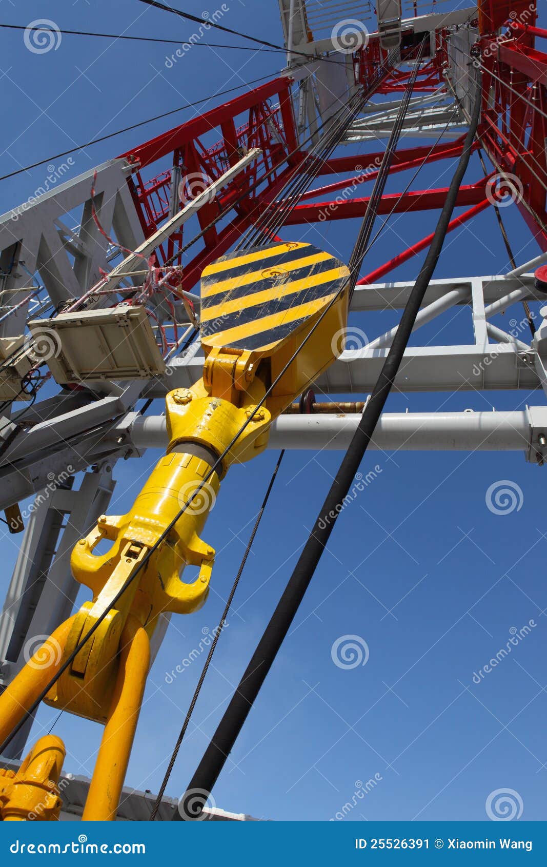 Oil derrick stock image. Image of steel, pump, derrick - 25526391